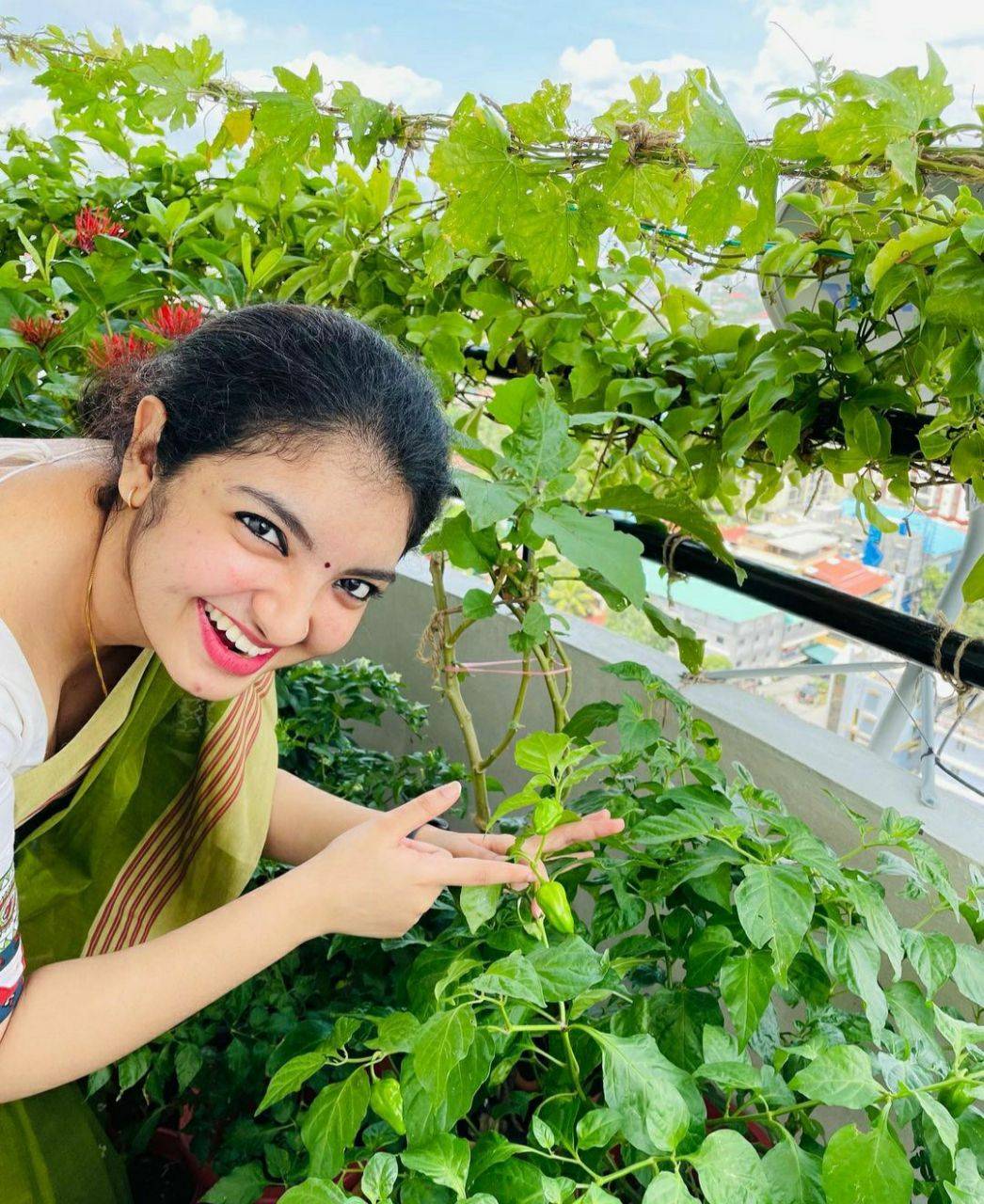 Everybody please look at the chilly too | Scrolller