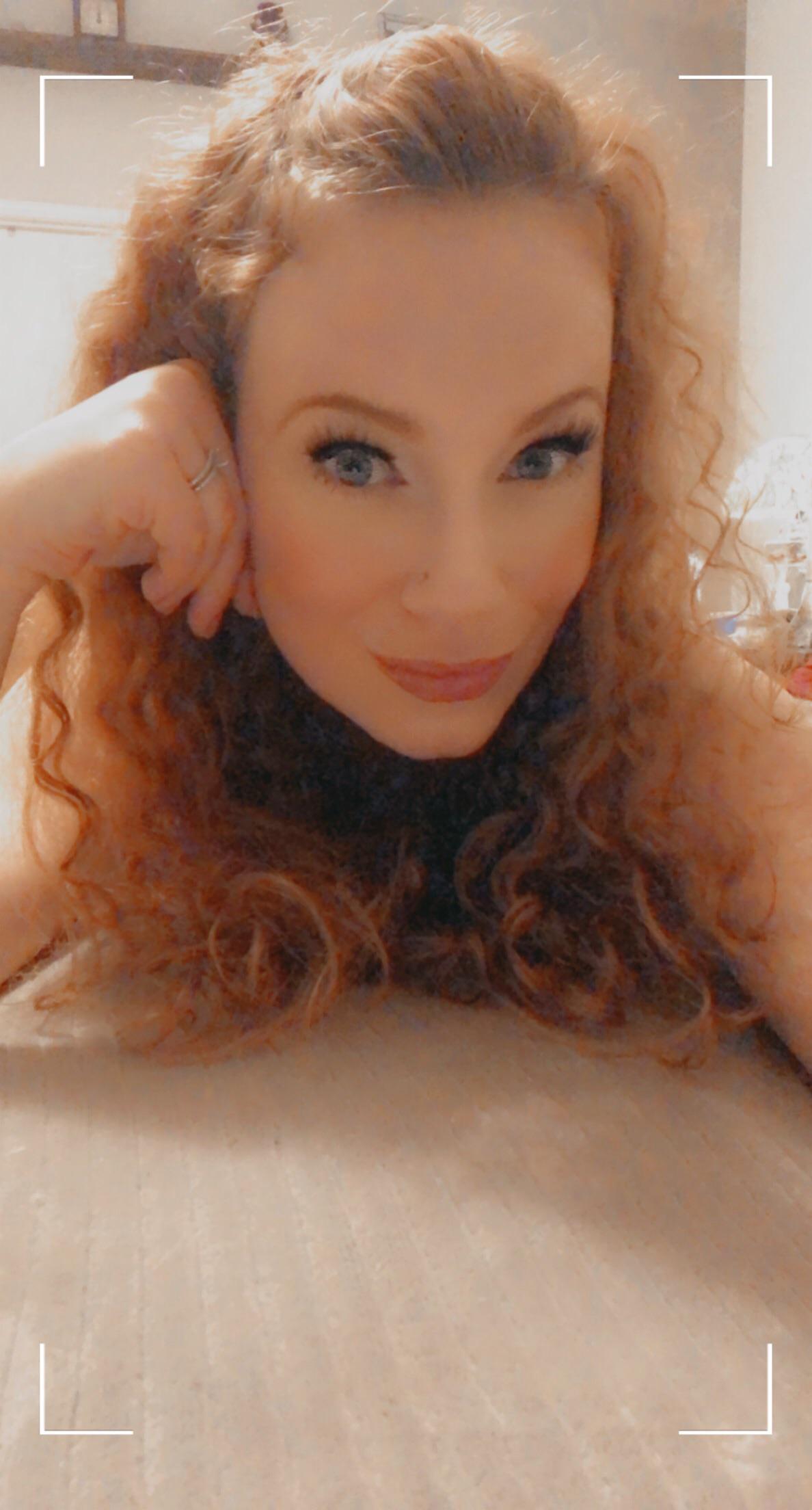 [F 41, 135lbs, 5’8”] Happy Monday all you beautiful gingers and ginger lovers! I hope your day ...