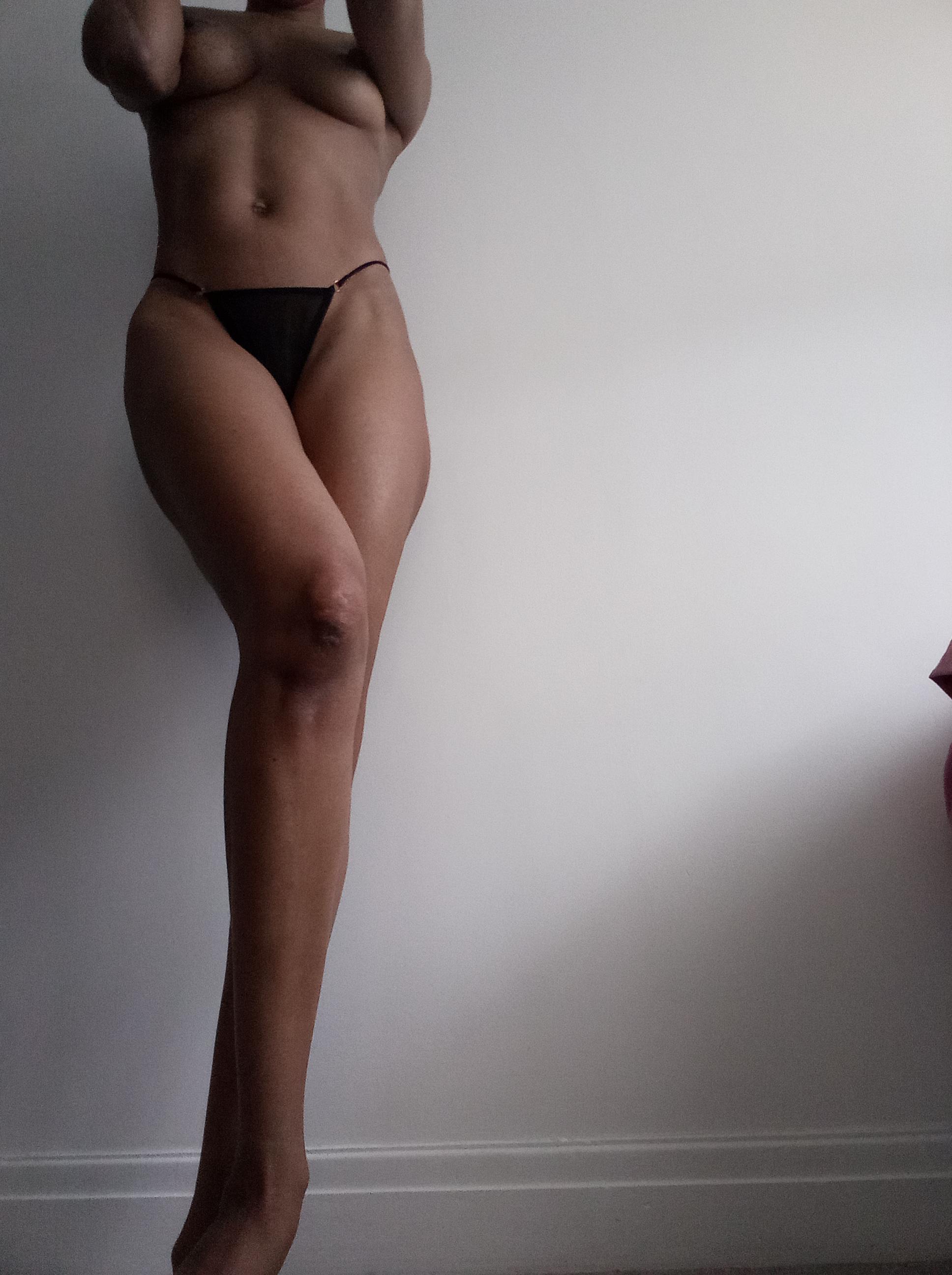 [f] hello from down there 5'11 | Scrolller