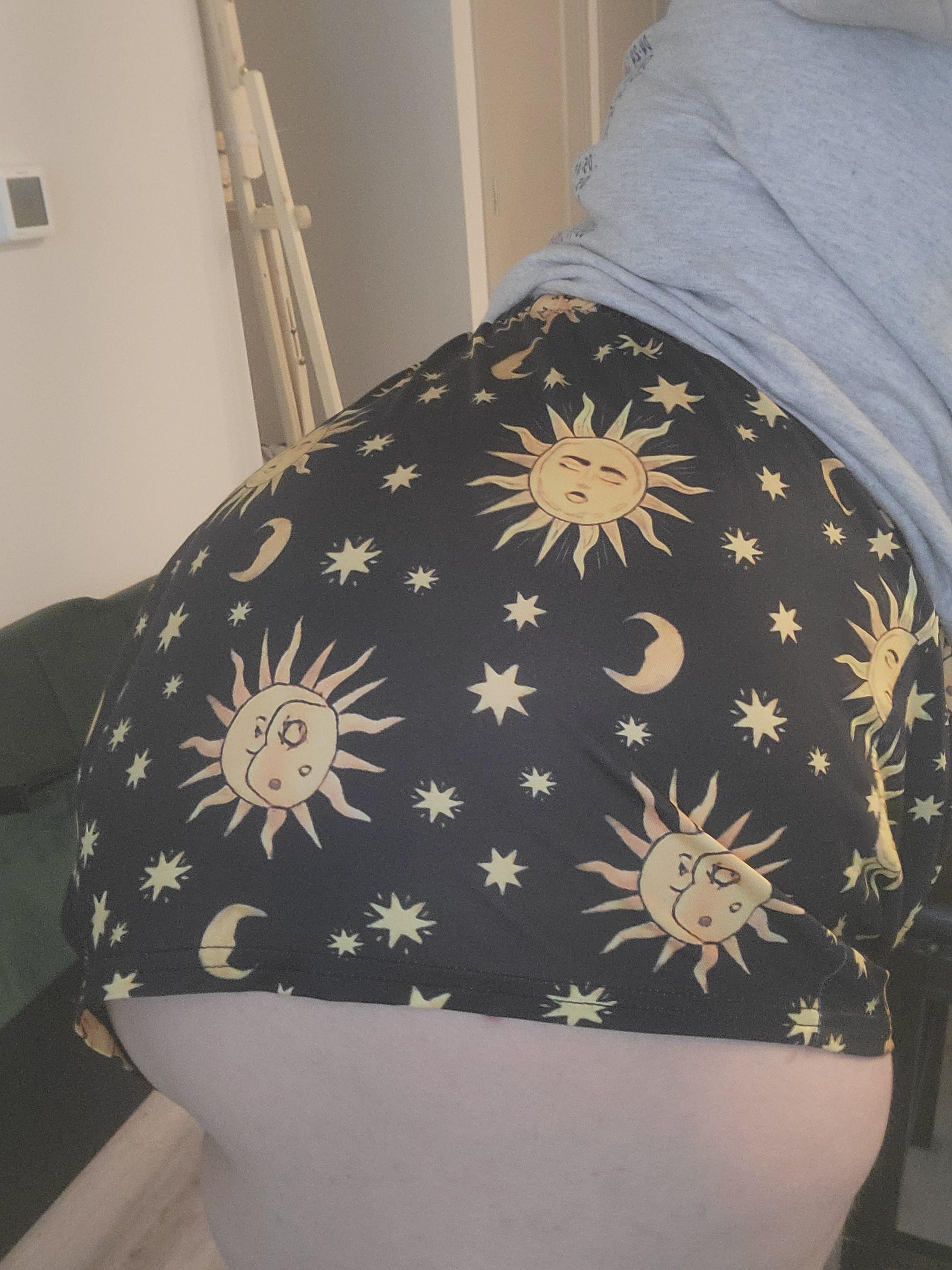 [F] juicy & jiggly | Scrolller