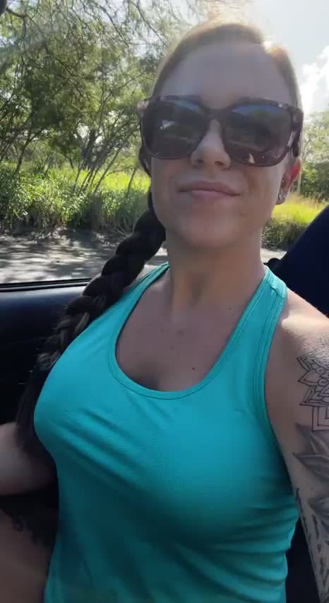 [F] Just got verified! Get ready to see my cheesy smile and boobies all the time! | Scrolller