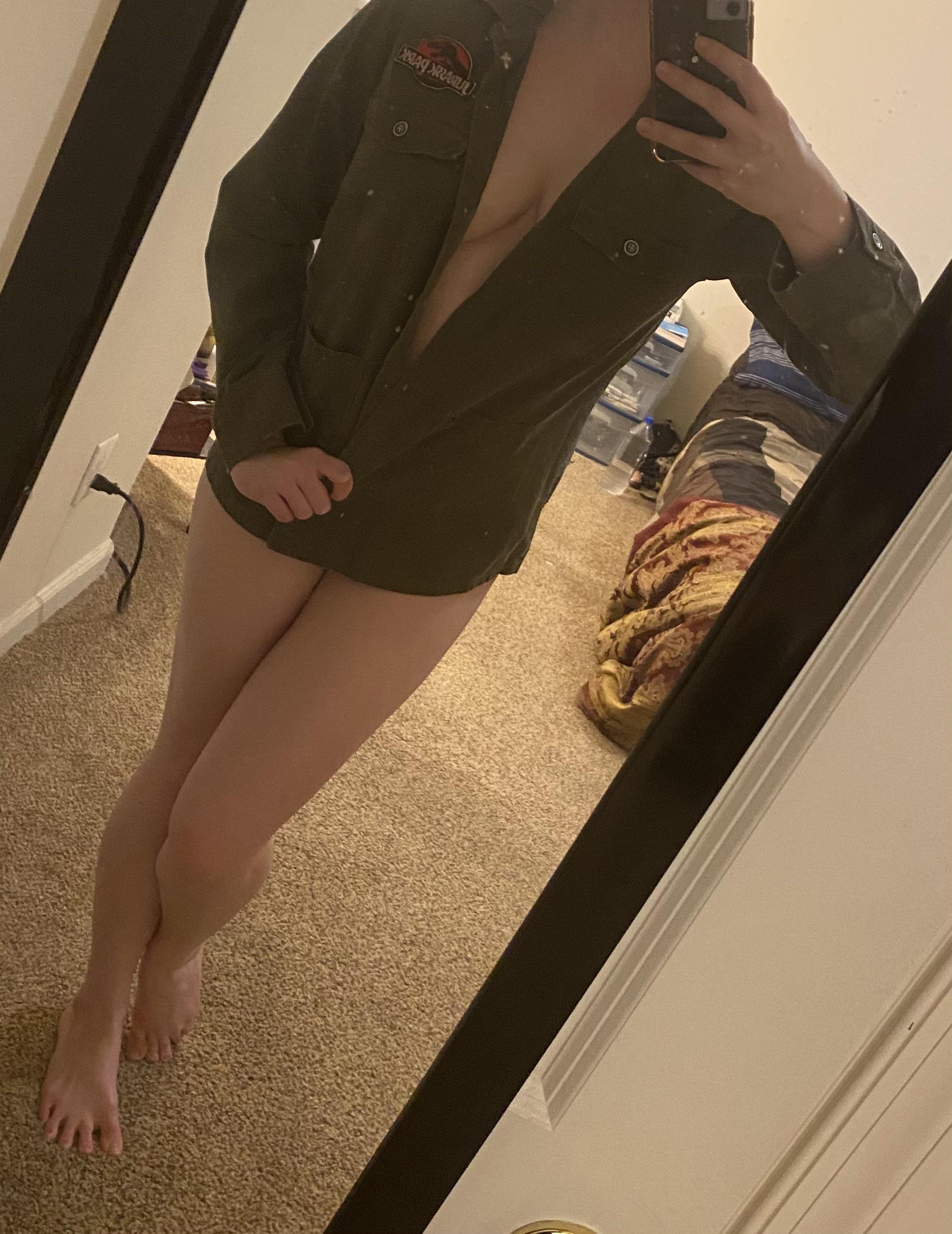 [F] Looks like they gave me the wrong size uniform. Coincidence? 😉 | Scrolller