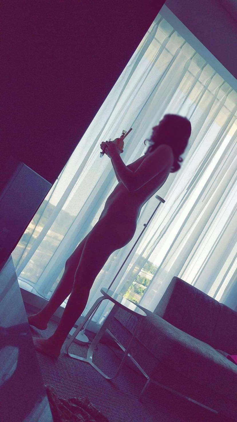 [F] too late for the silhouette challenge? | Scrolller