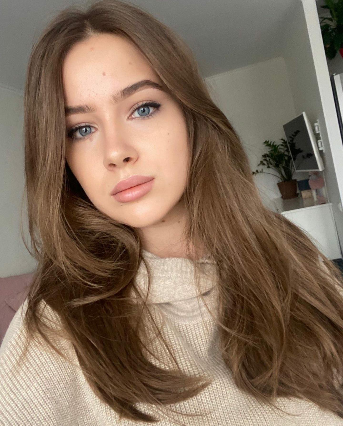 F20 - Rate Me | Scrolller