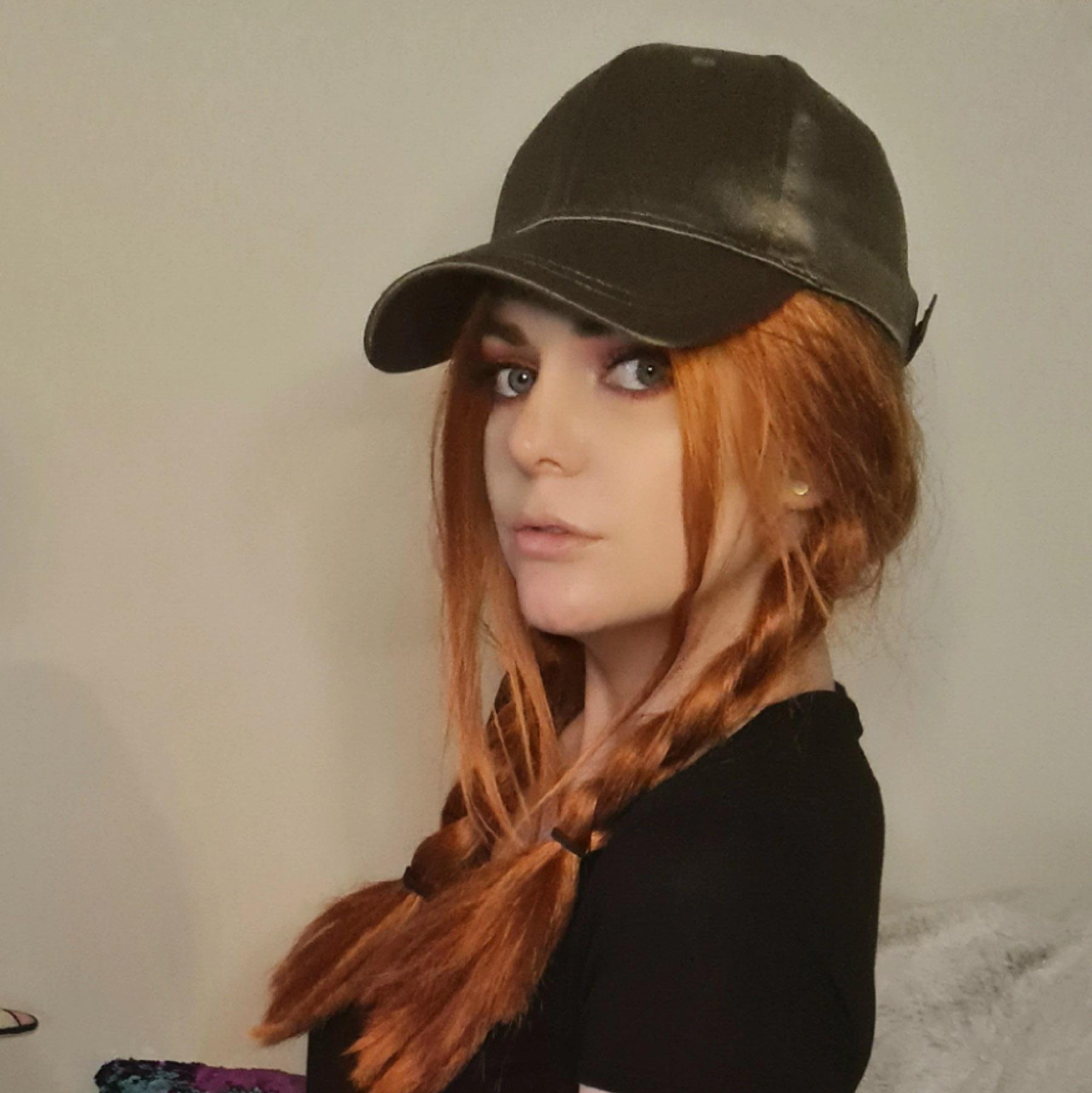 Felt a bit cute in this hat | Scrolller