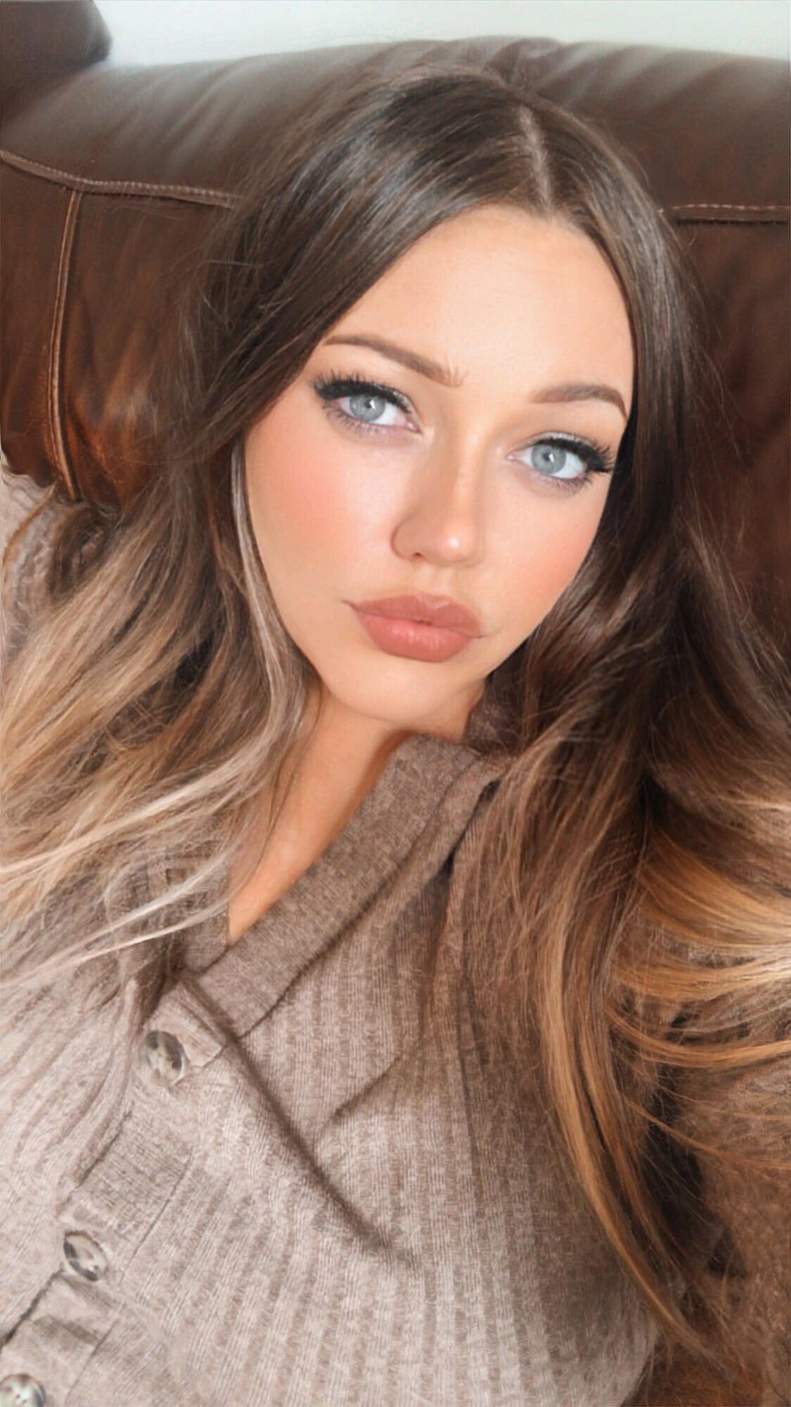 F29 Is anyone else dying in this heat though? Skin is slick | Scrolller