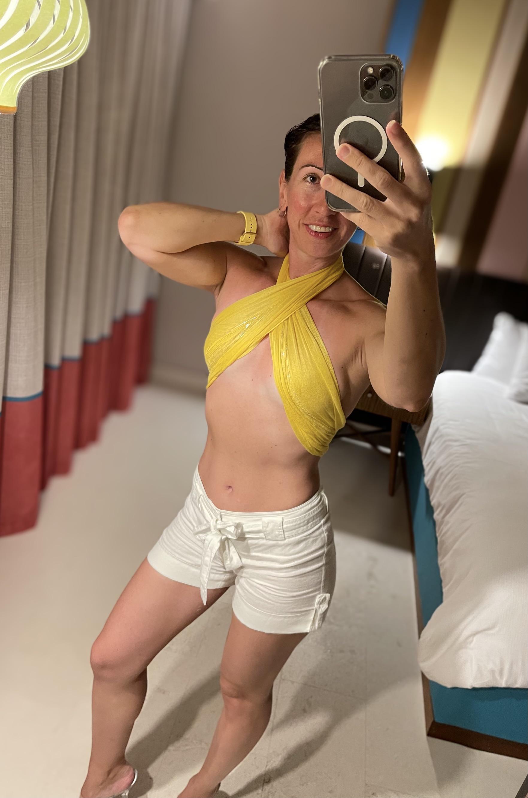 Red cheeks, vacay vibes. Join? Hehe | Scrolller