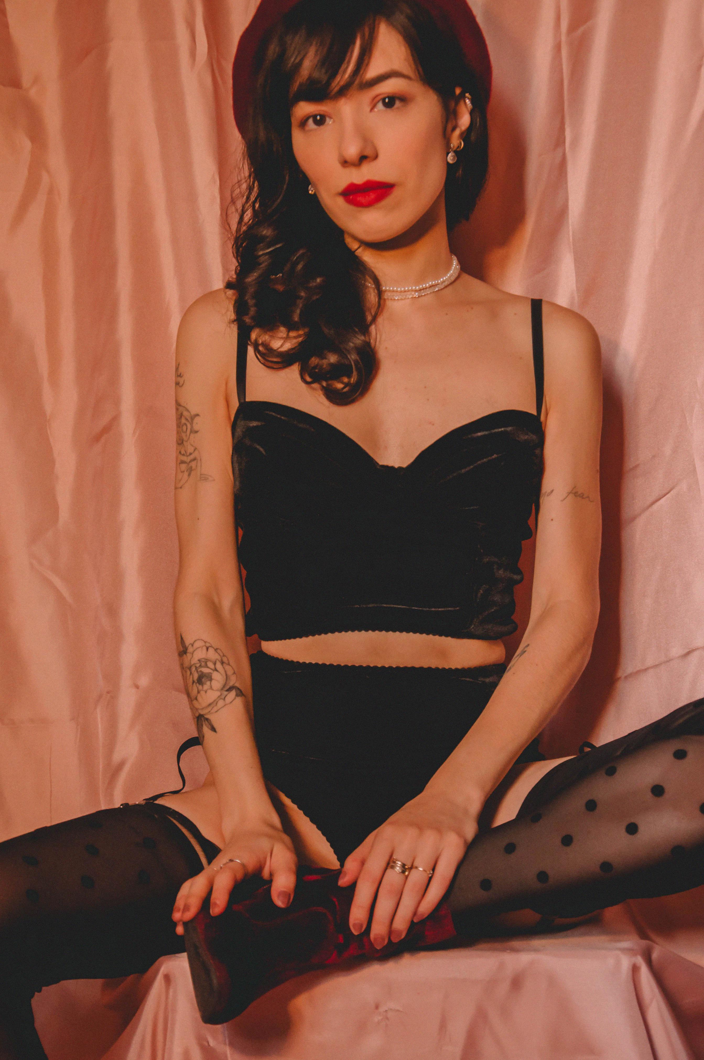 (F34) Hot or not? | Scrolller