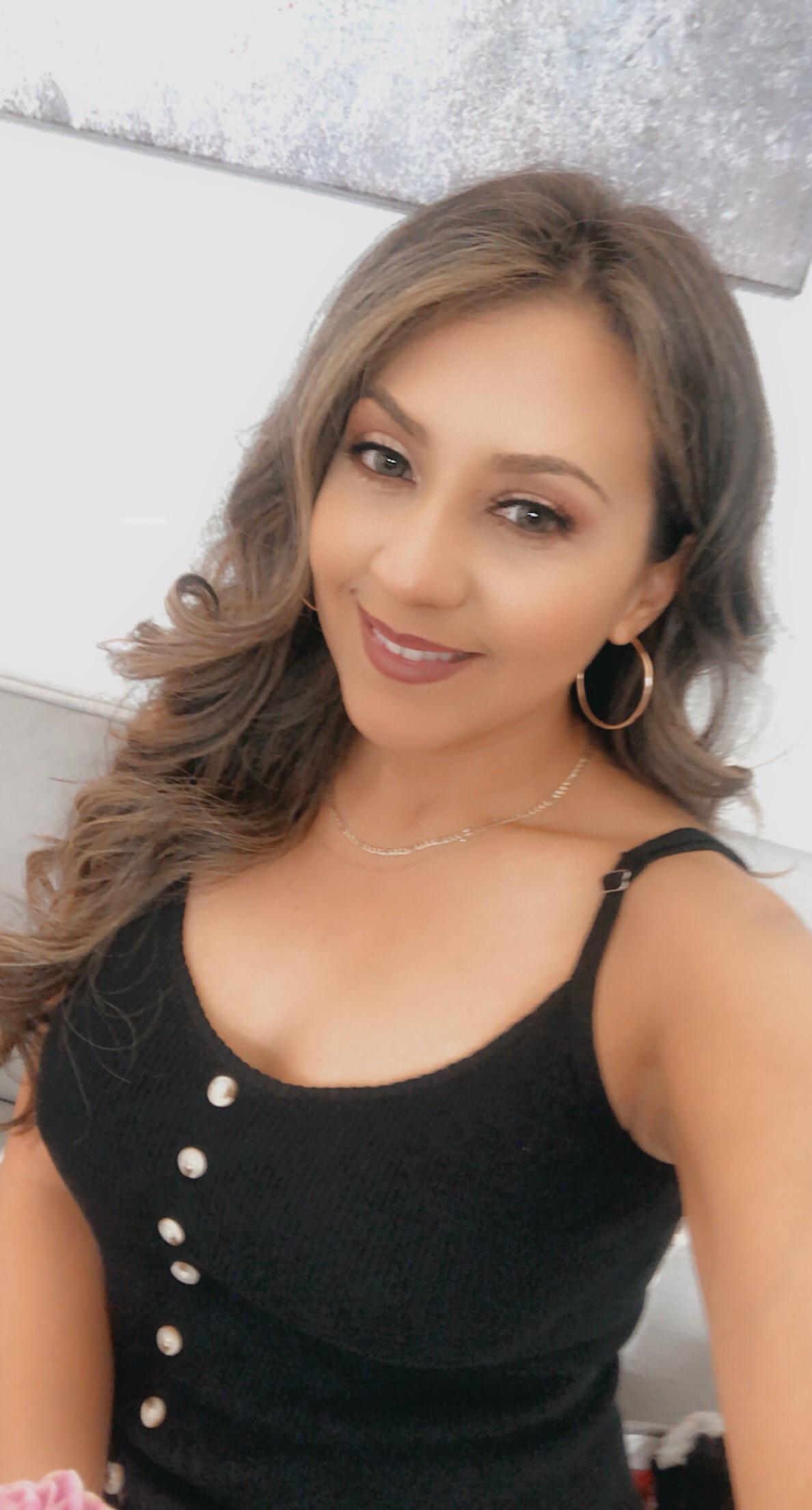 F42 - MILF ALERT | Scrolller