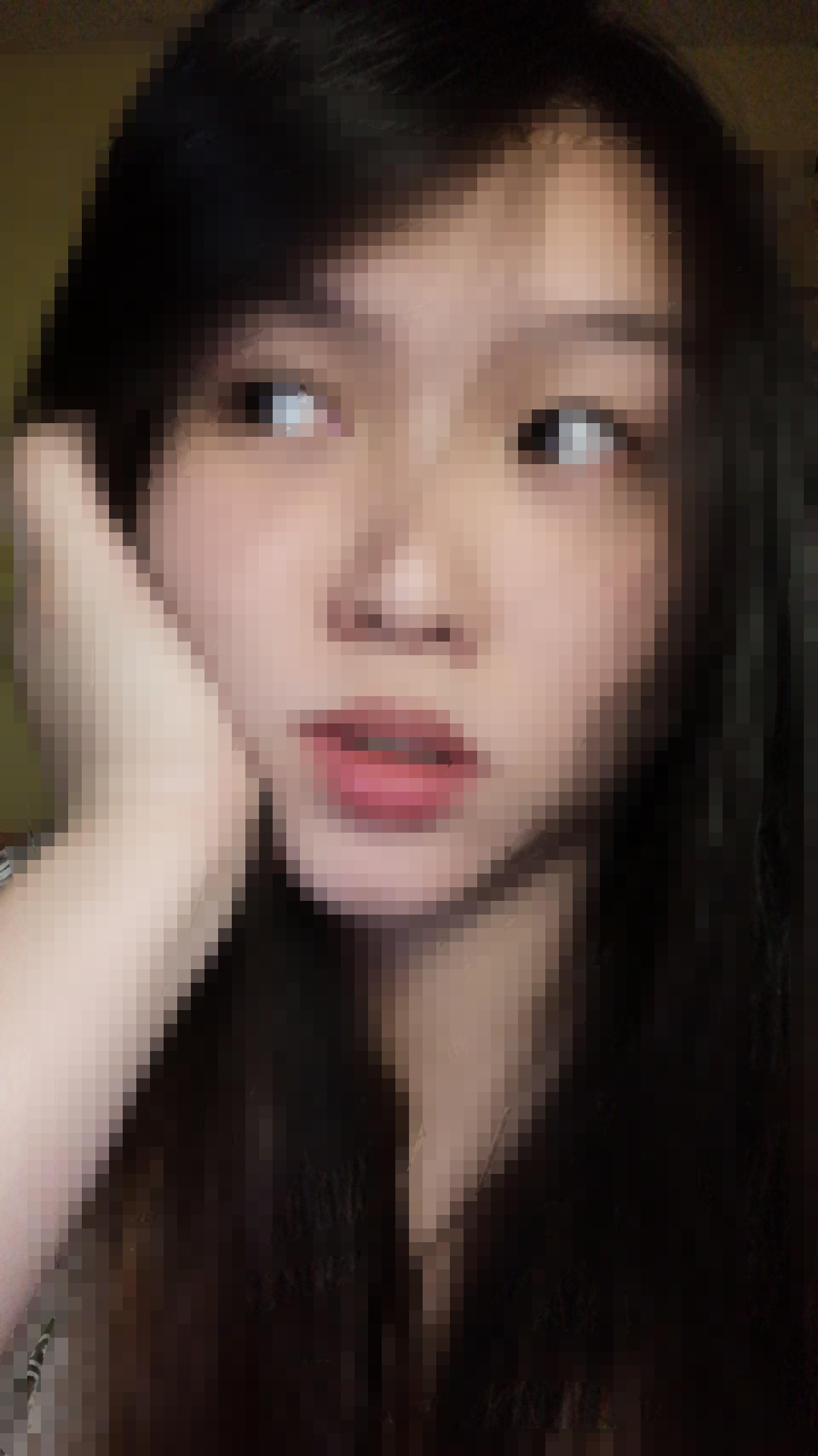 Face reveal? 😂 Kbye. | Scrolller