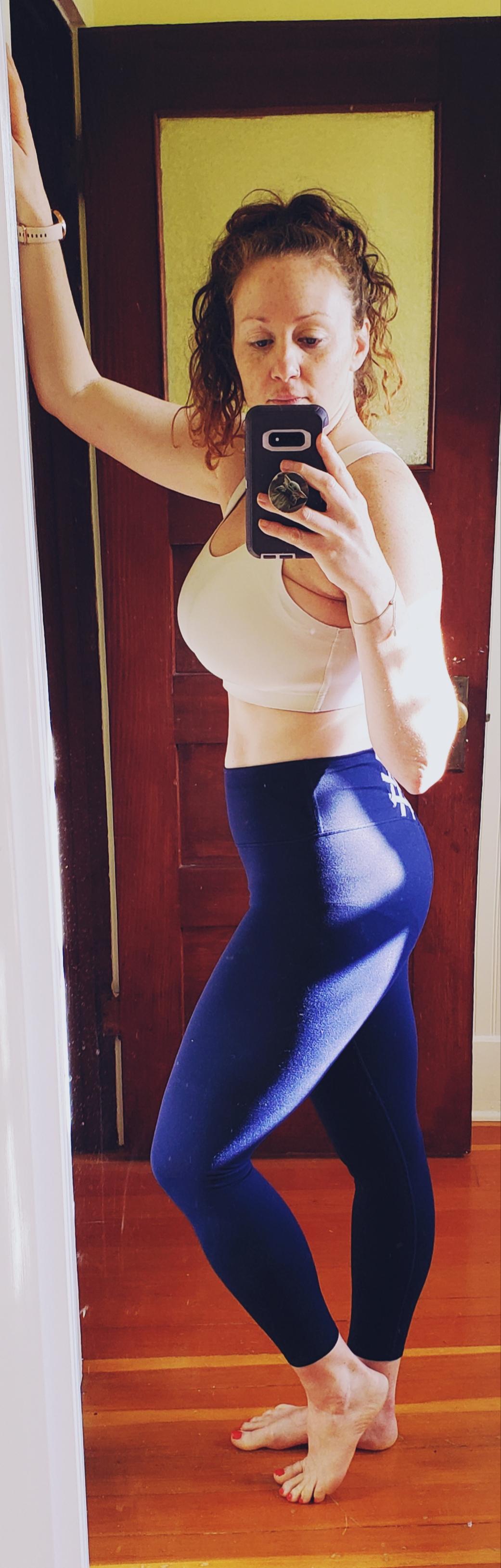 Favorite Yoga Pants Scrolller