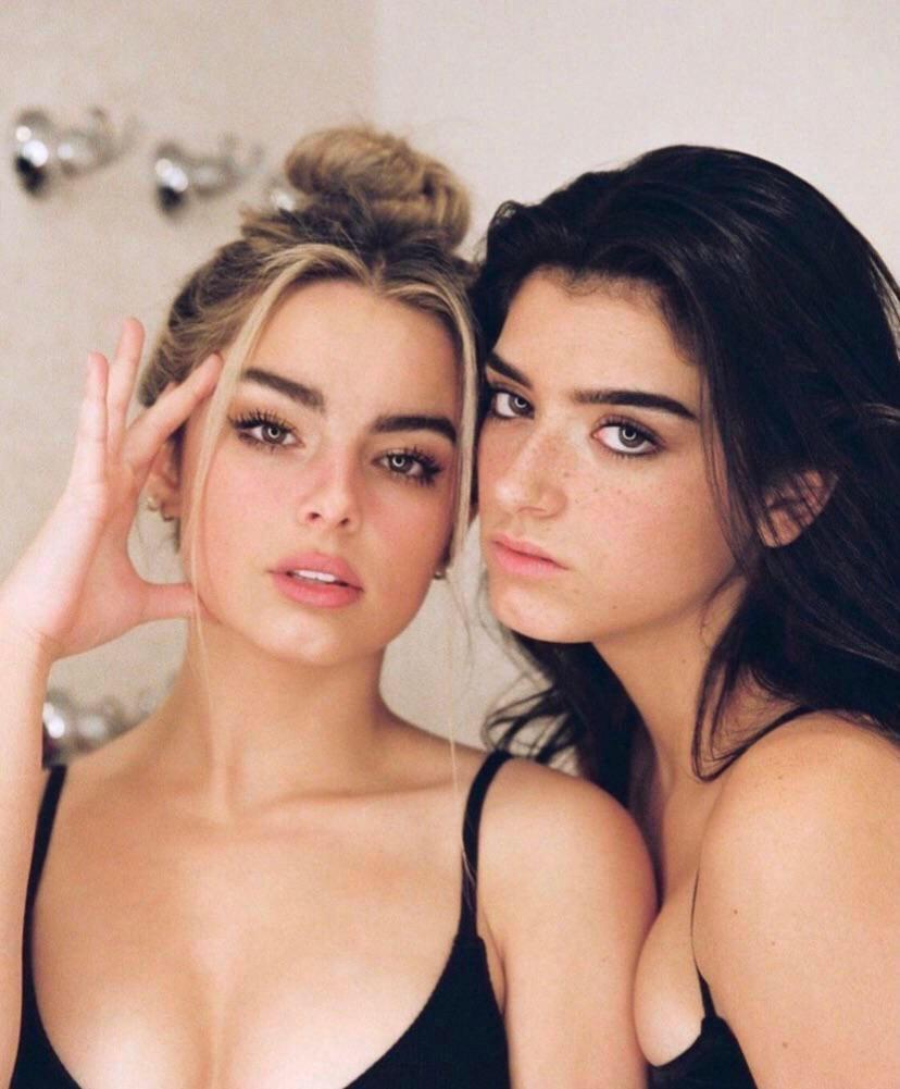 Feed me your favorite tik tok girls, whether they be popular like Addison and Charlie or more ...