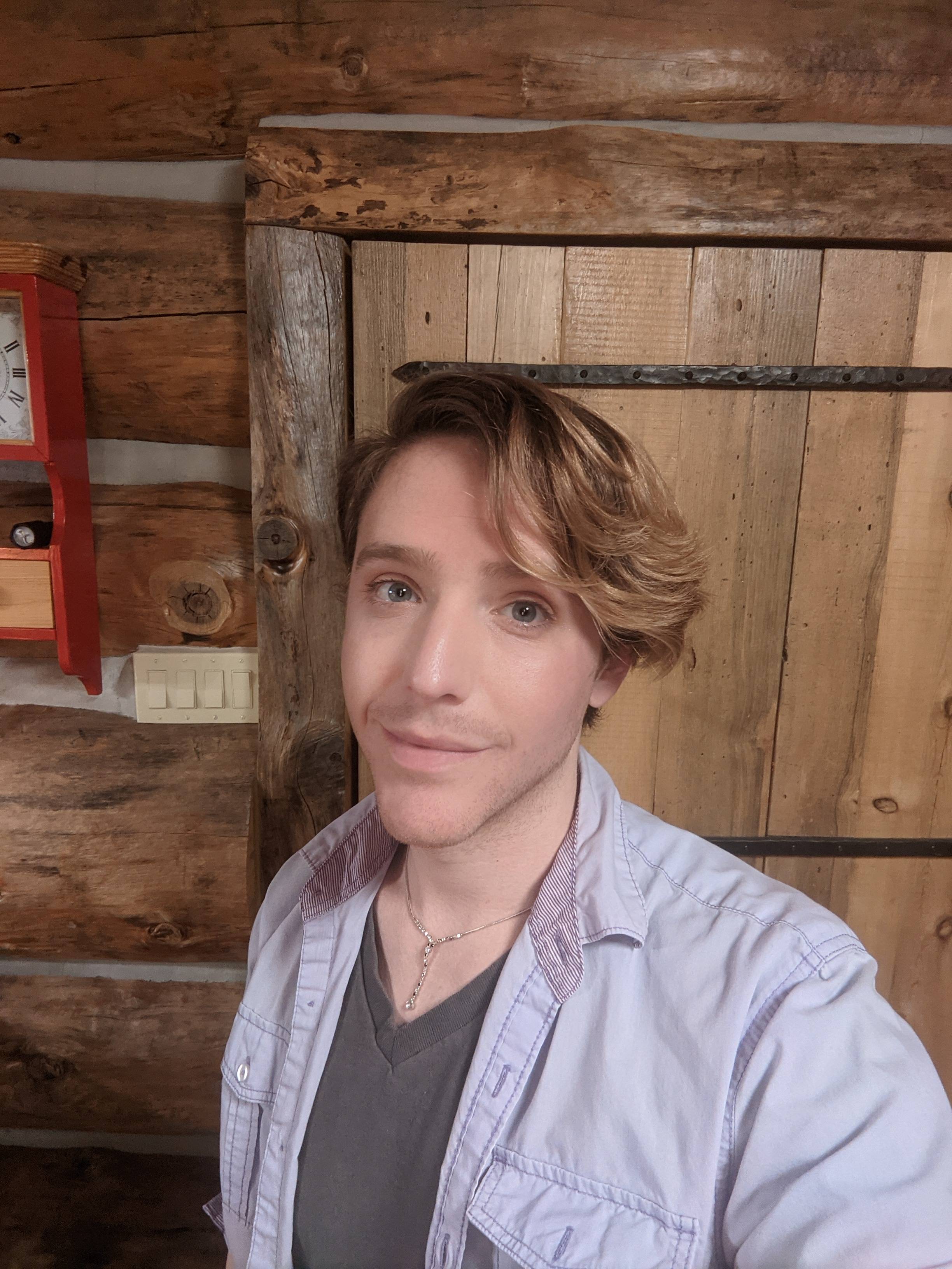 Feel Cute Today I Like My Eyes This Way Scrolller