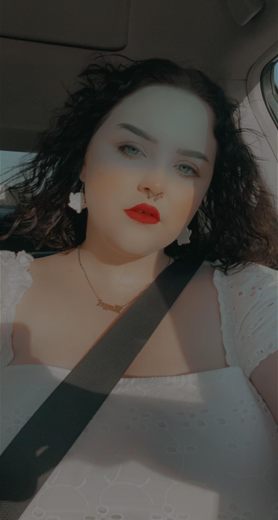 Feeling beautiful for the first time in forever | Scrolller