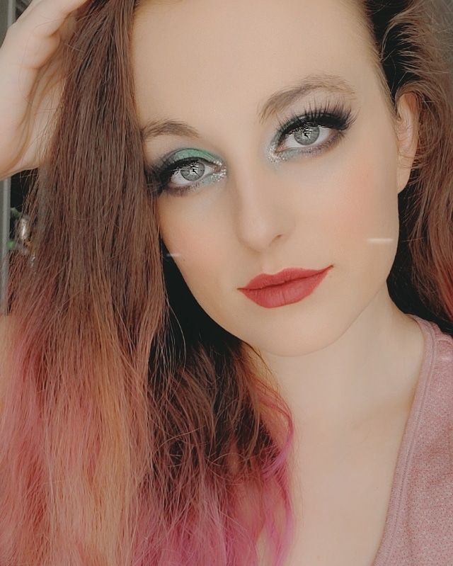 Feeling Bold ♡ [Over 18] | Scrolller