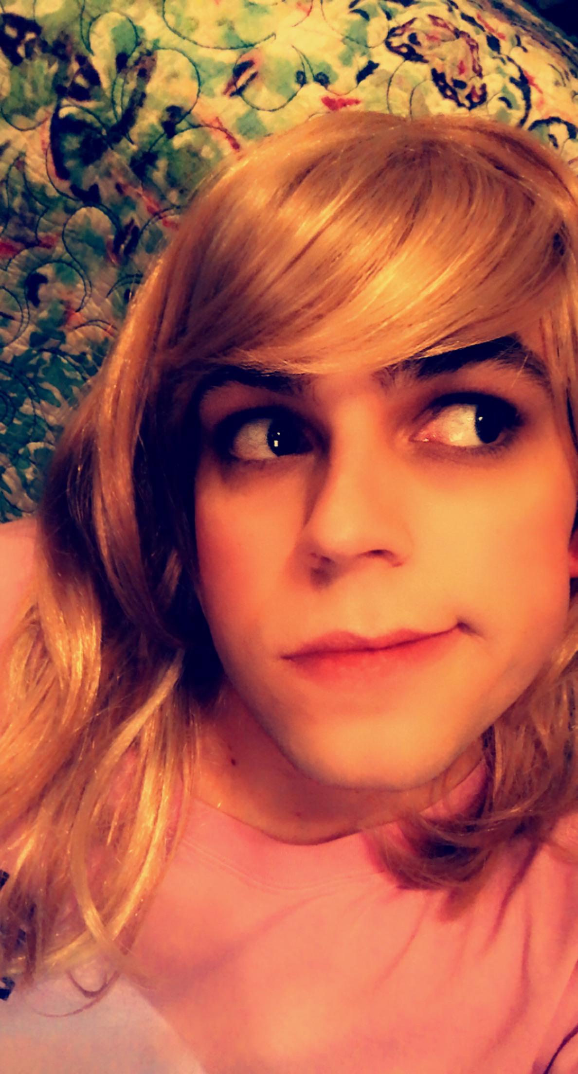 Feeling bored today 🙃 | Scrolller