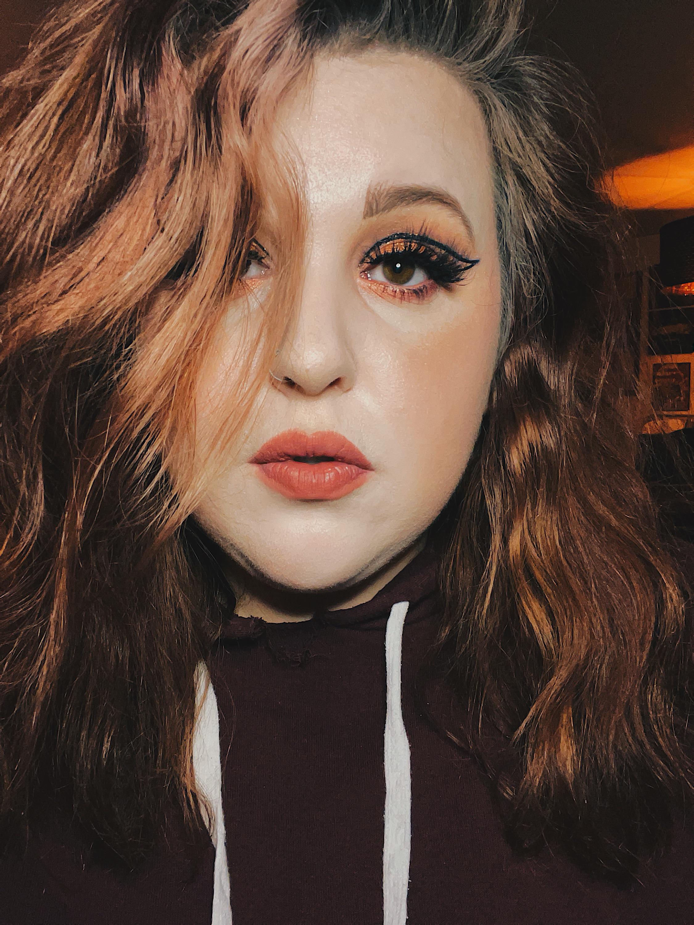 feeling dramatic 😈 (30f) | Scrolller