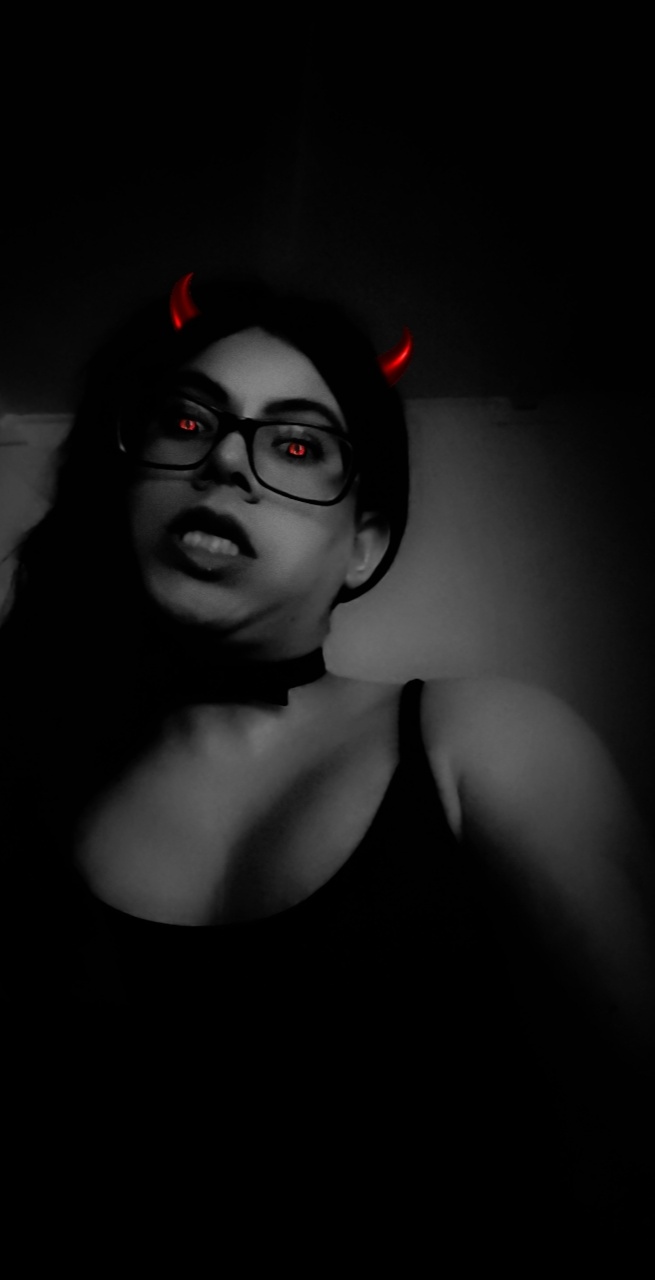Feeling evil this monday hehe | Scrolller