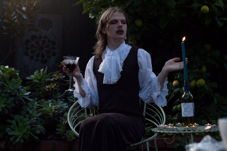 Feeling my androgynous vampire self | Scrolller