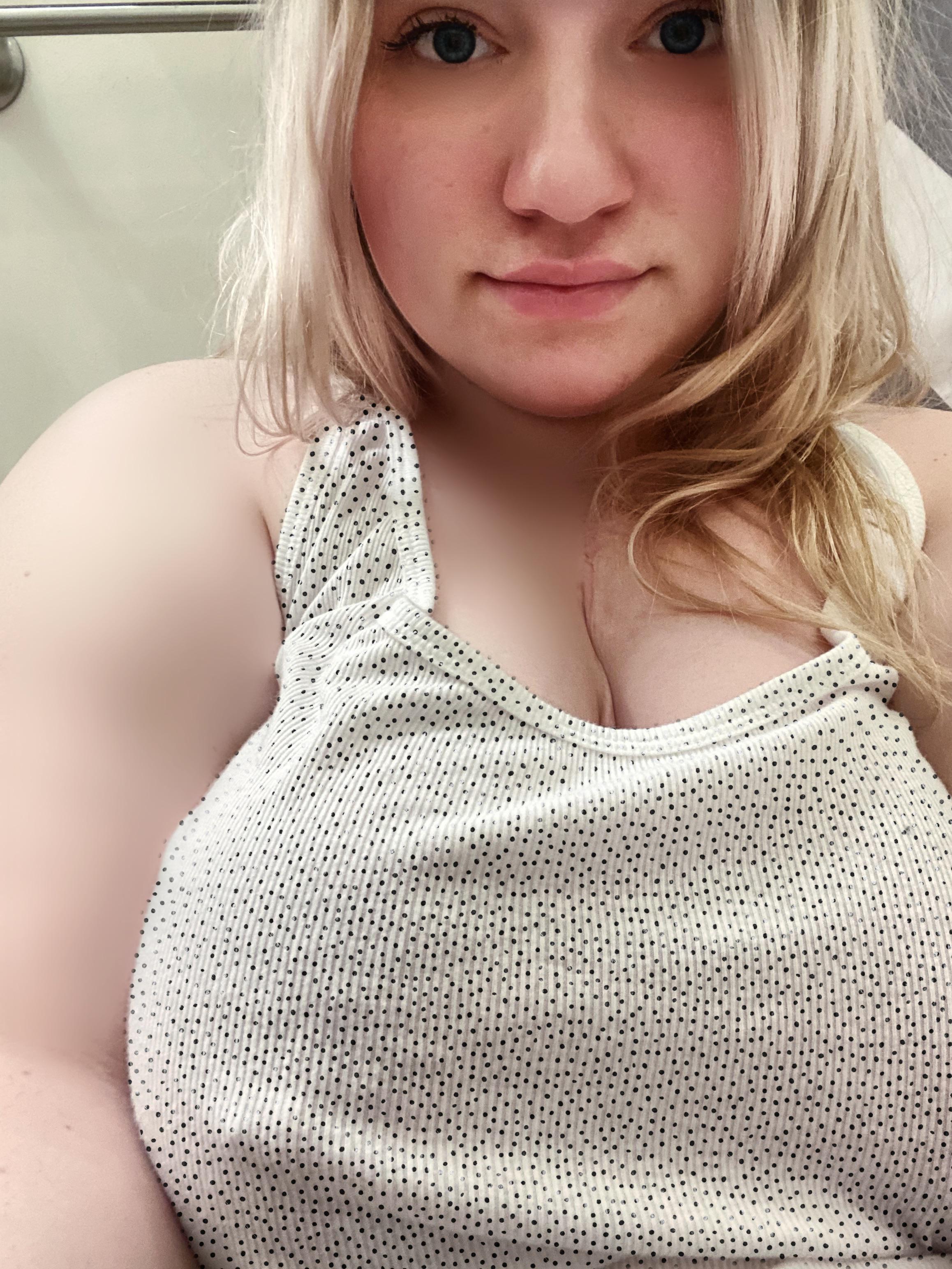 Feeling Playful 🦋 | Scrolller