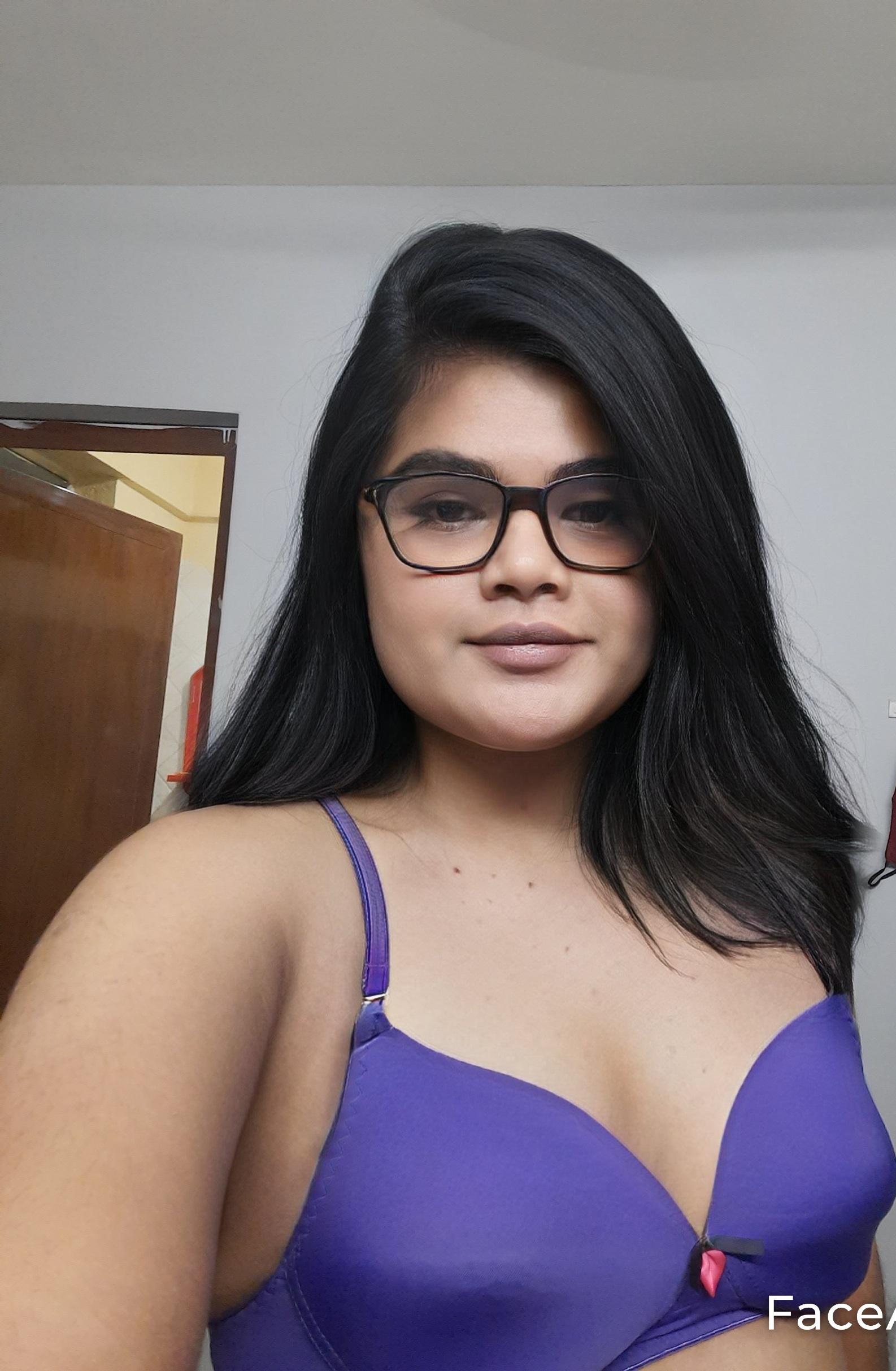 Feeling so feminine today | Scrolller