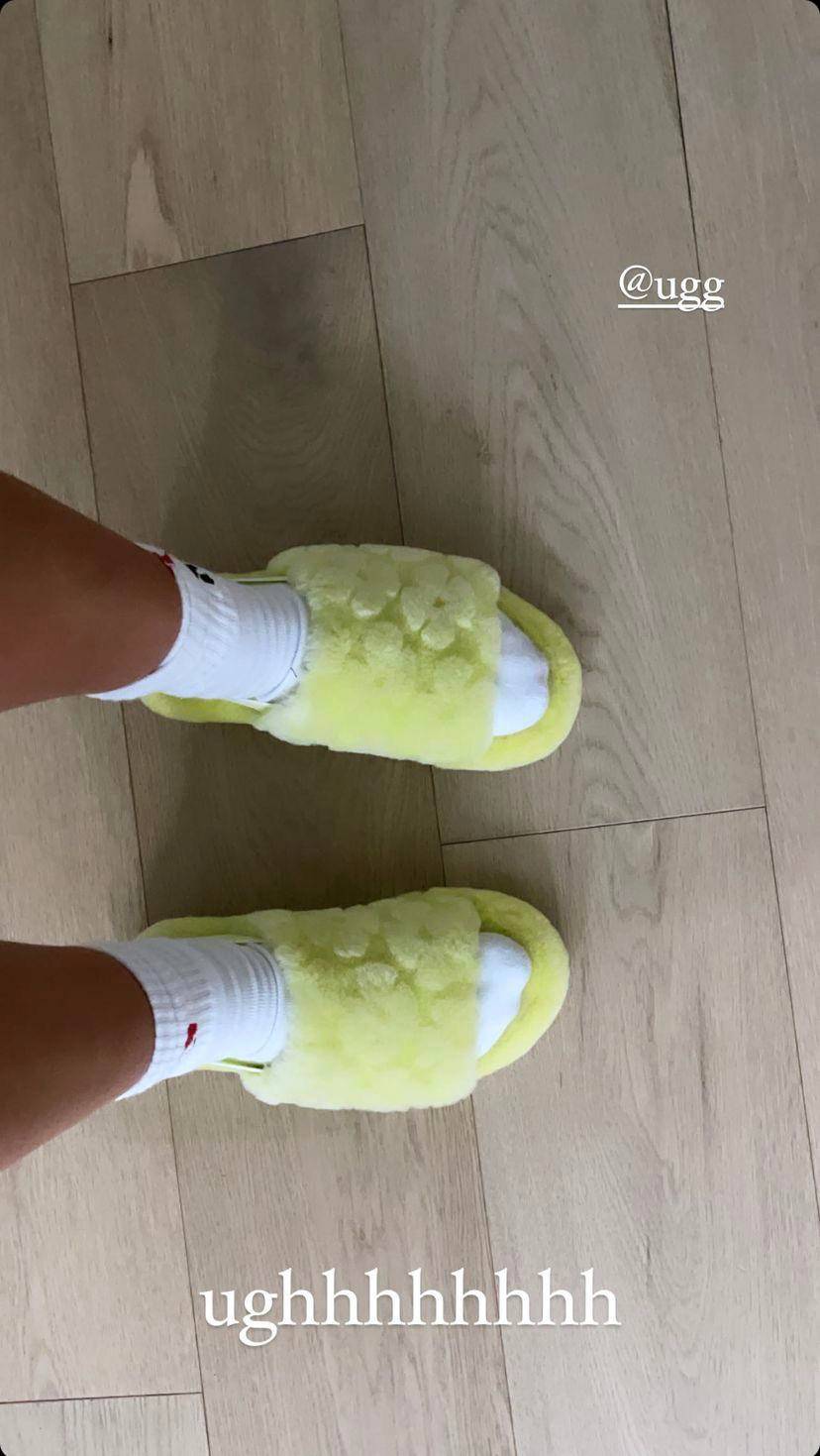 Feet Scrolller