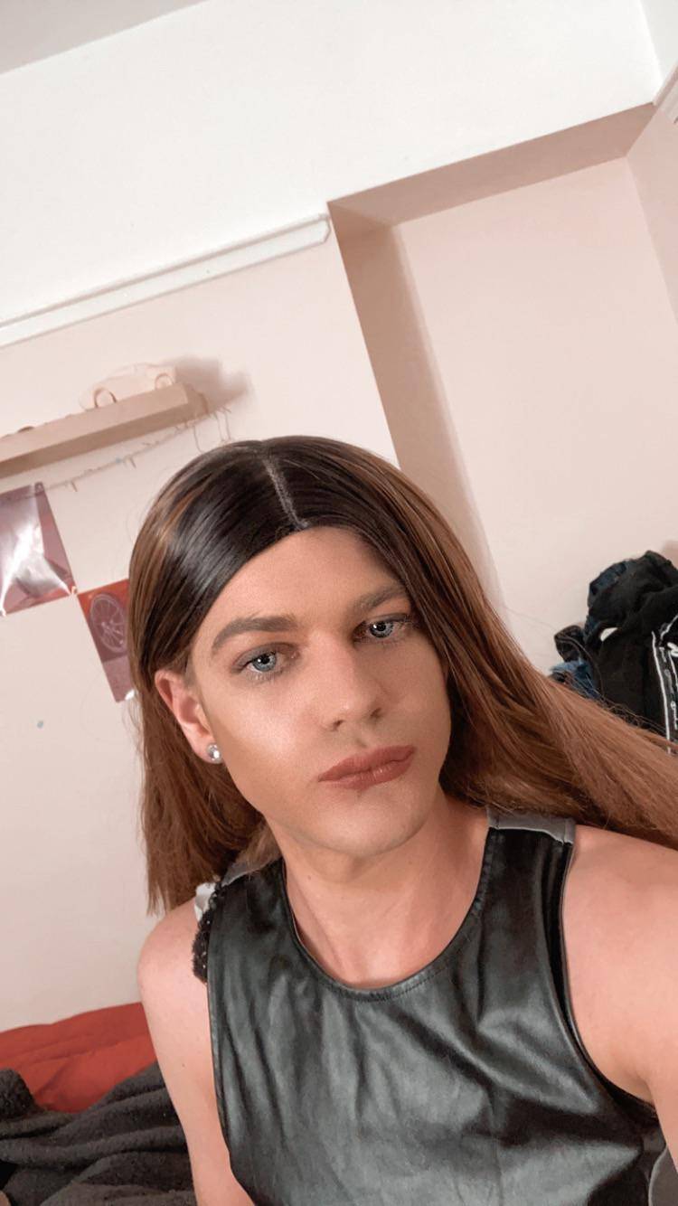 First Time Dressing For A While Hope Its Cute Enough โบ๏ธ๐ Scrolller