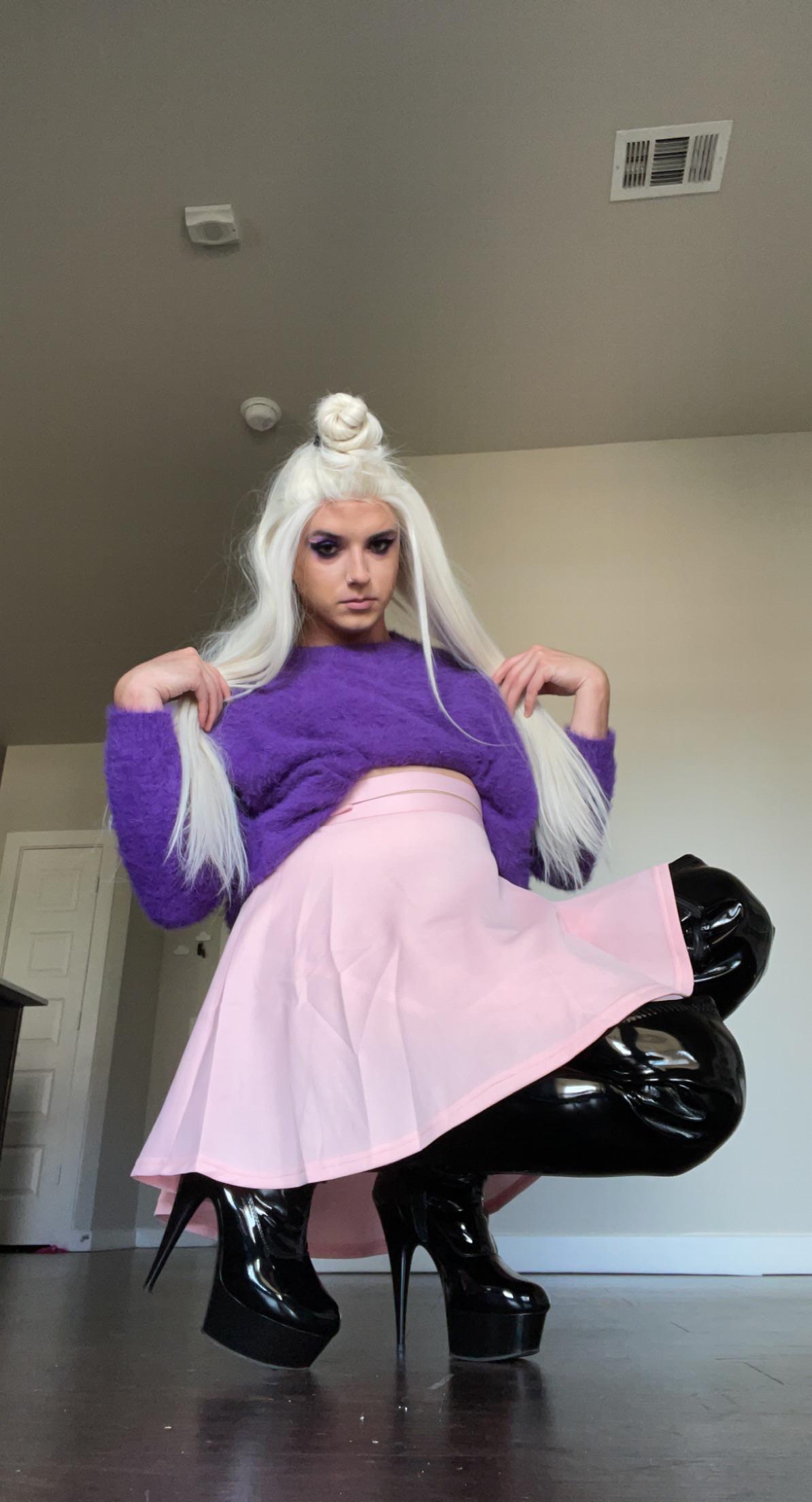 Felt Kinda Cute Scrolller