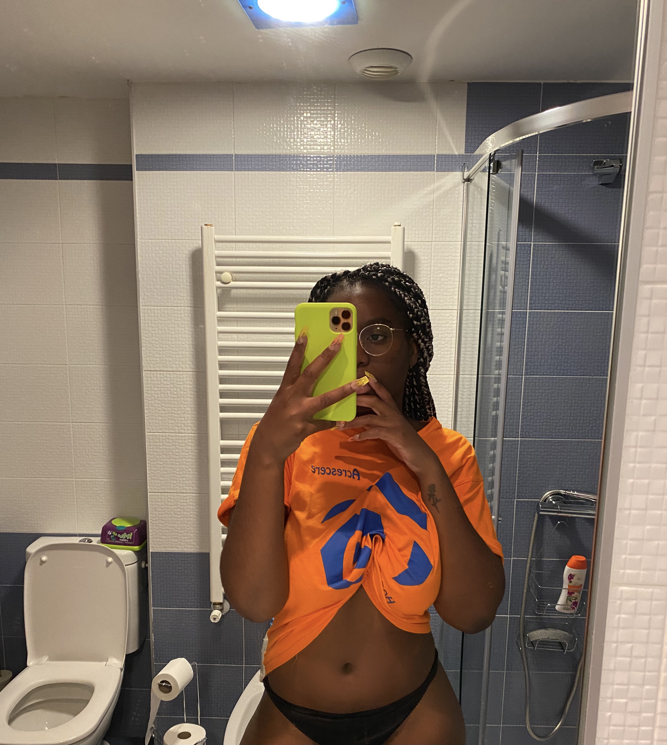 Felt Kinda Cute In This Top🥰 Scrolller