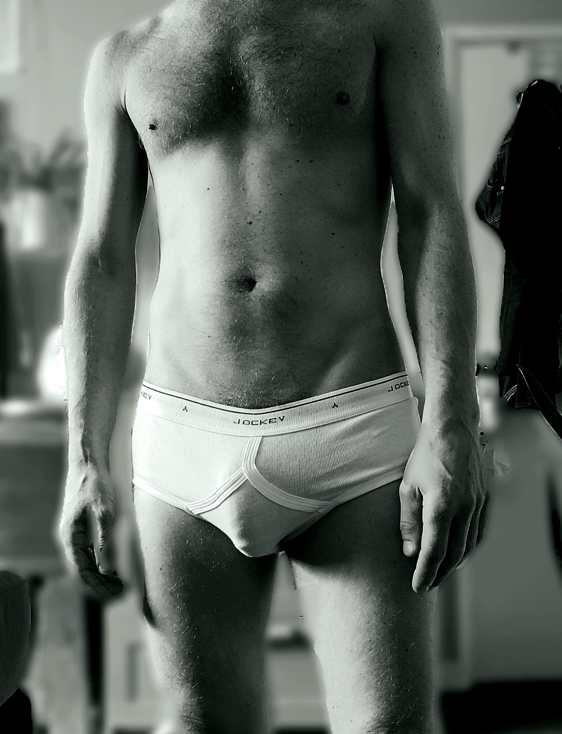 Felt like a B&W tighty whities shot for TWT in probably my favorite new tighty whities 🙂 Have a ...