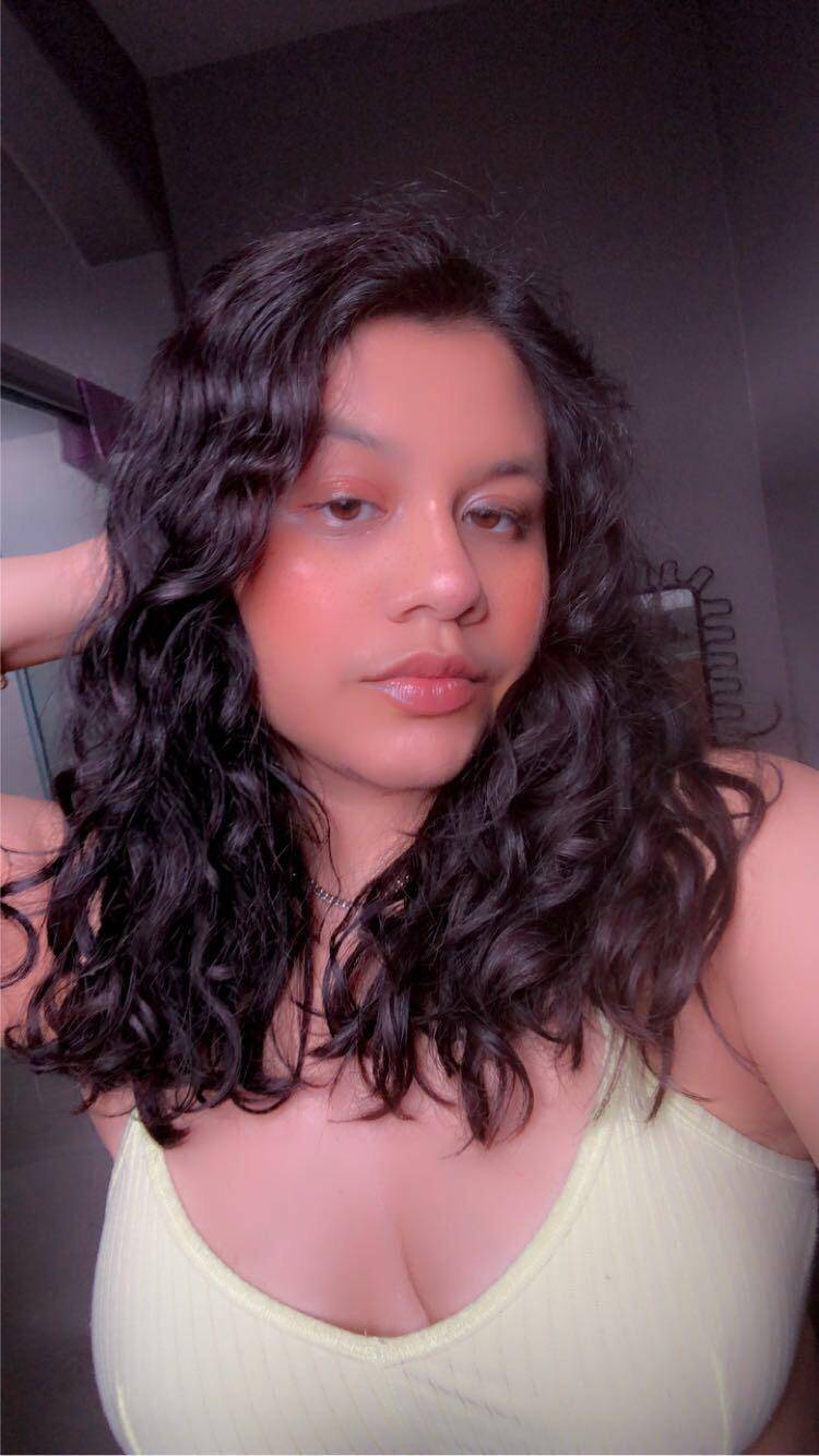 felt pretty :) | Scrolller