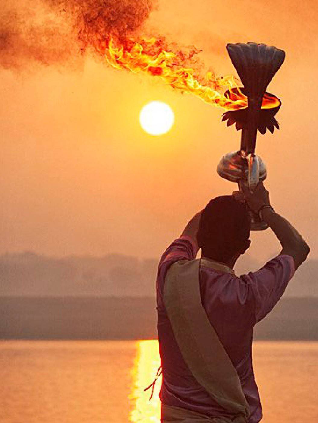 Fiery Aarti | Scrolller