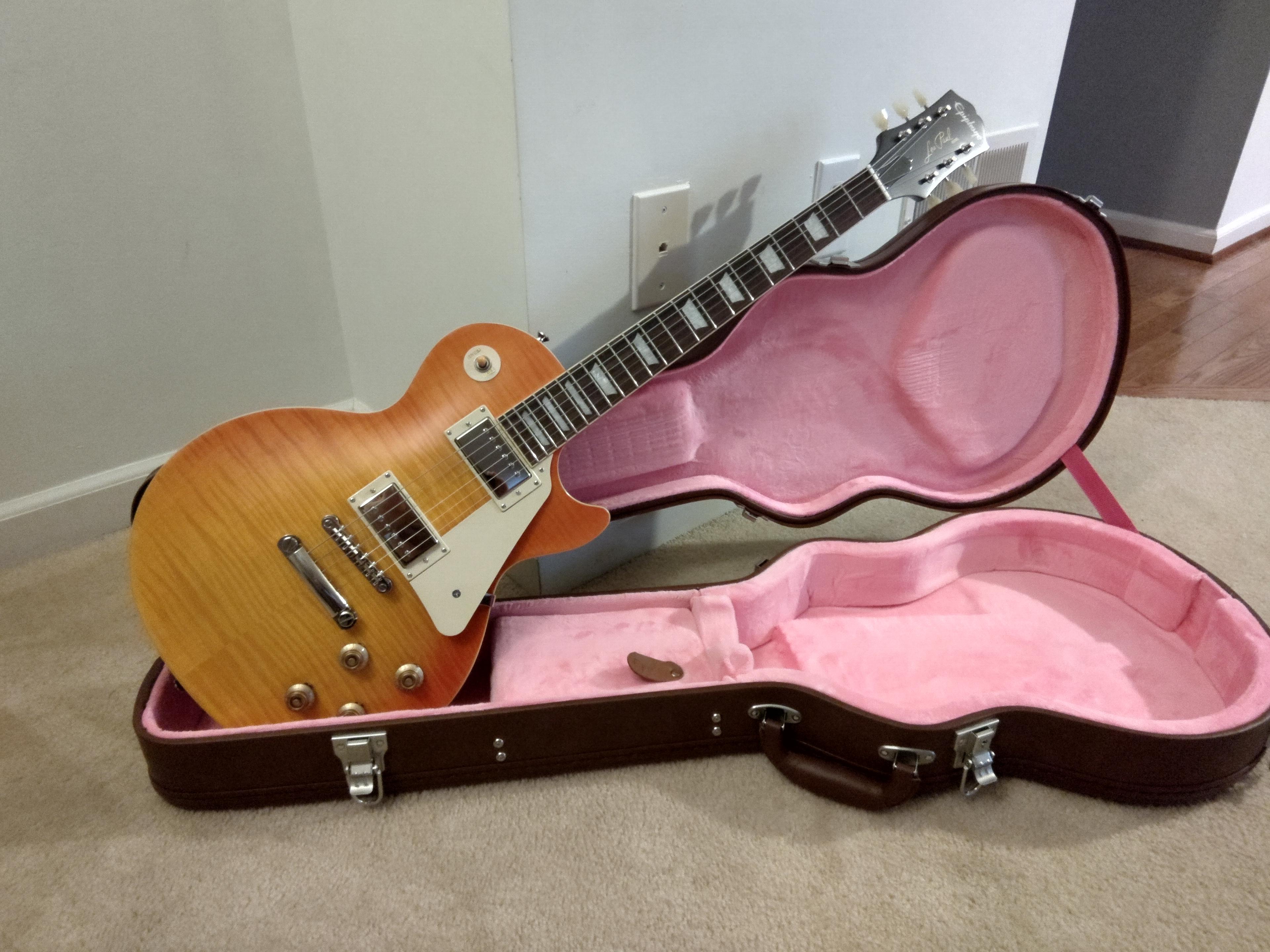 Finally received my Sweetwater 59 les paul in faded honeyburst | Scrolller
