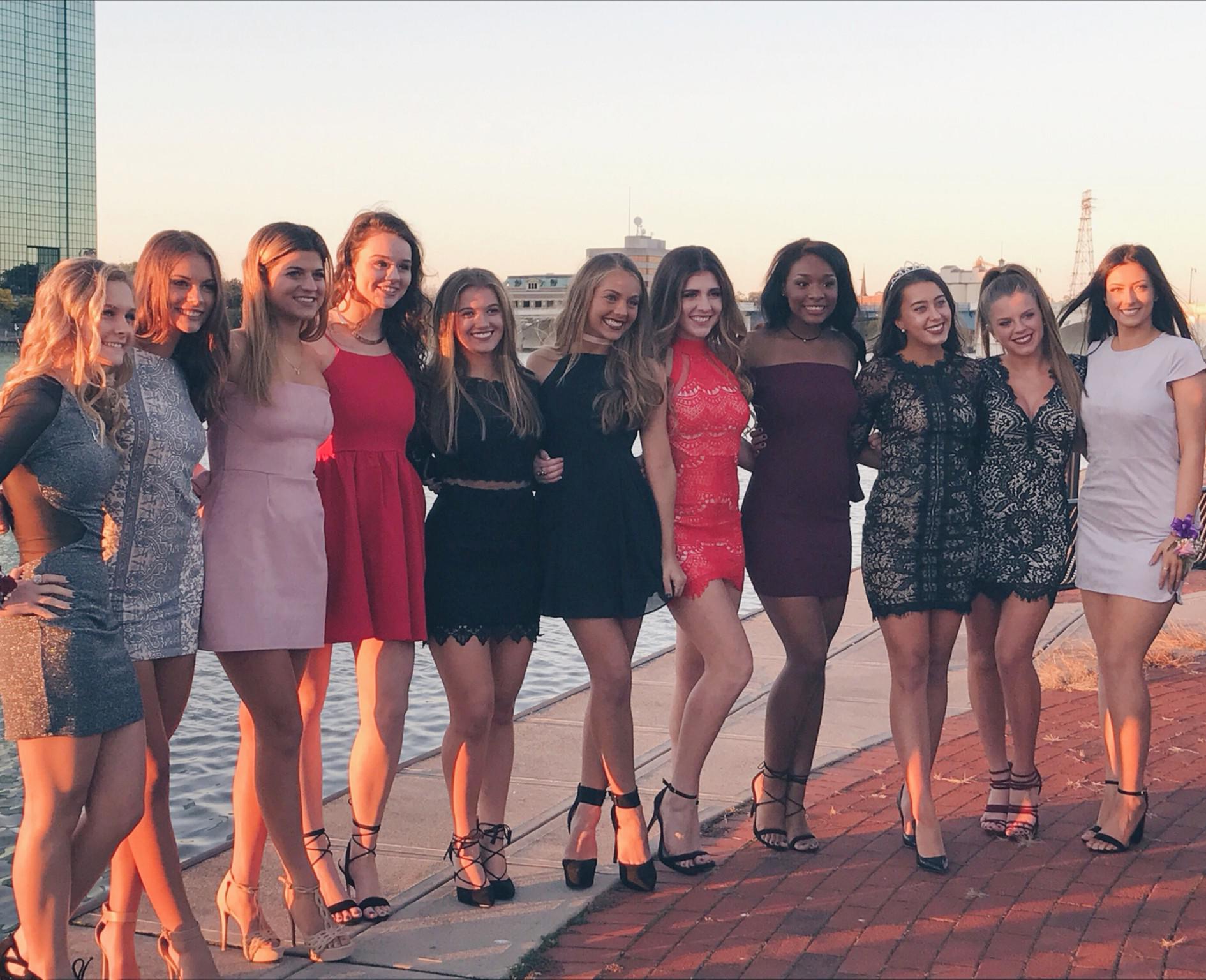 Finest babes selection | Scrolller