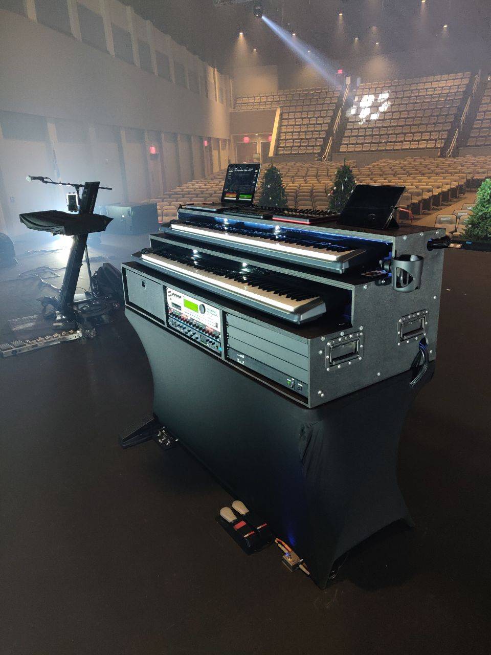 Finished my dream workstation today after 3 months of work | Scrolller