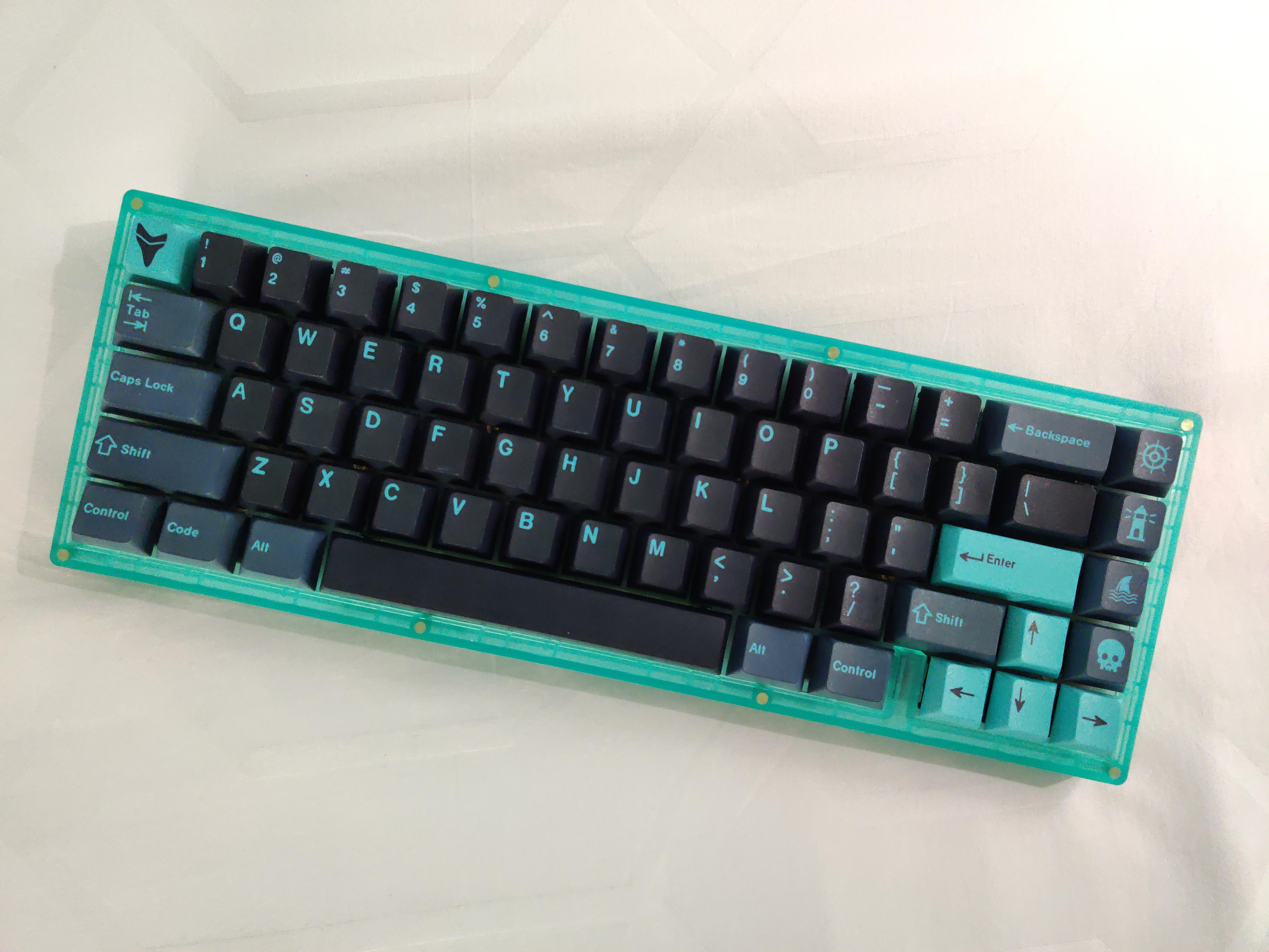 First Custom Keyboard Build! | Scrolller