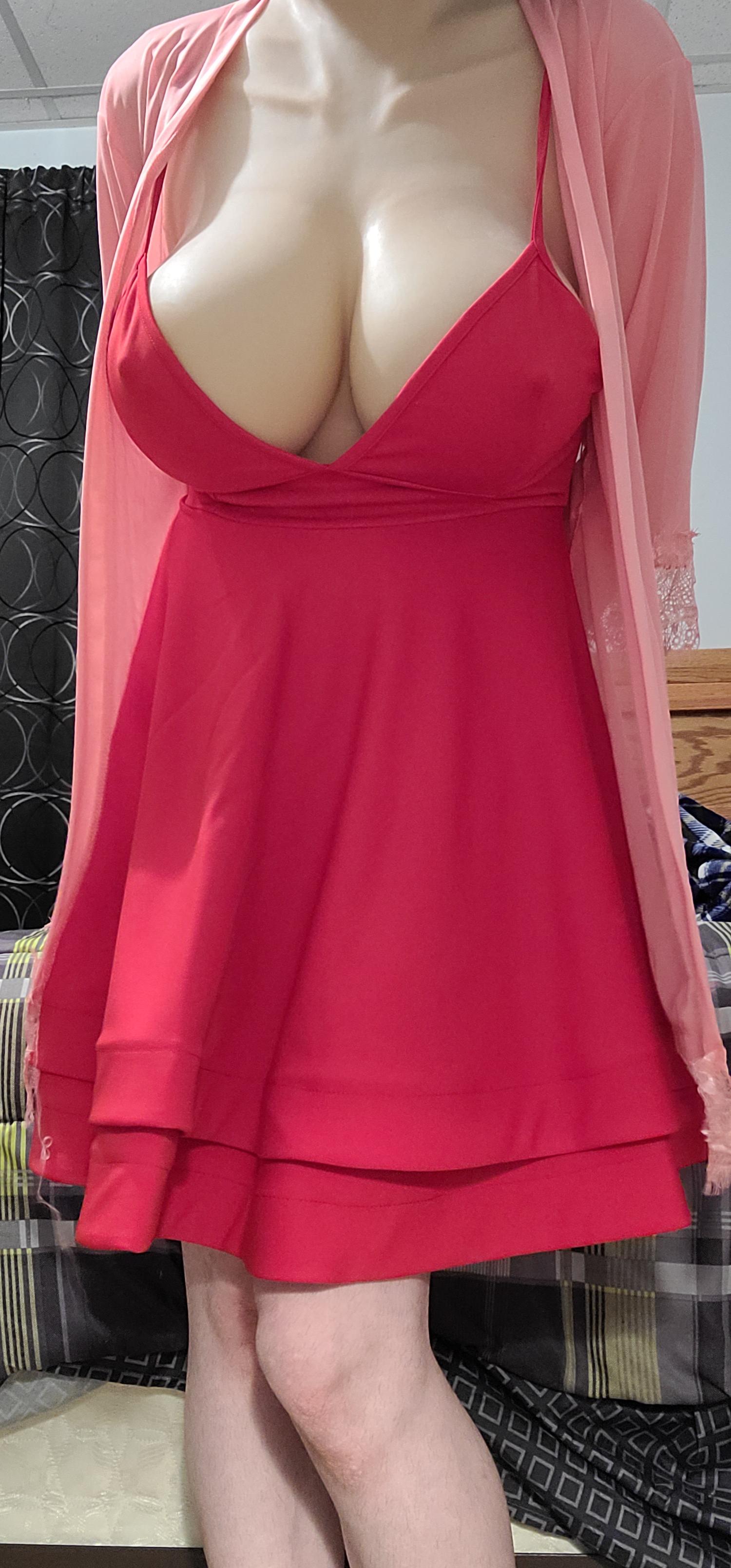 First dress whatchu think?! | Scrolller