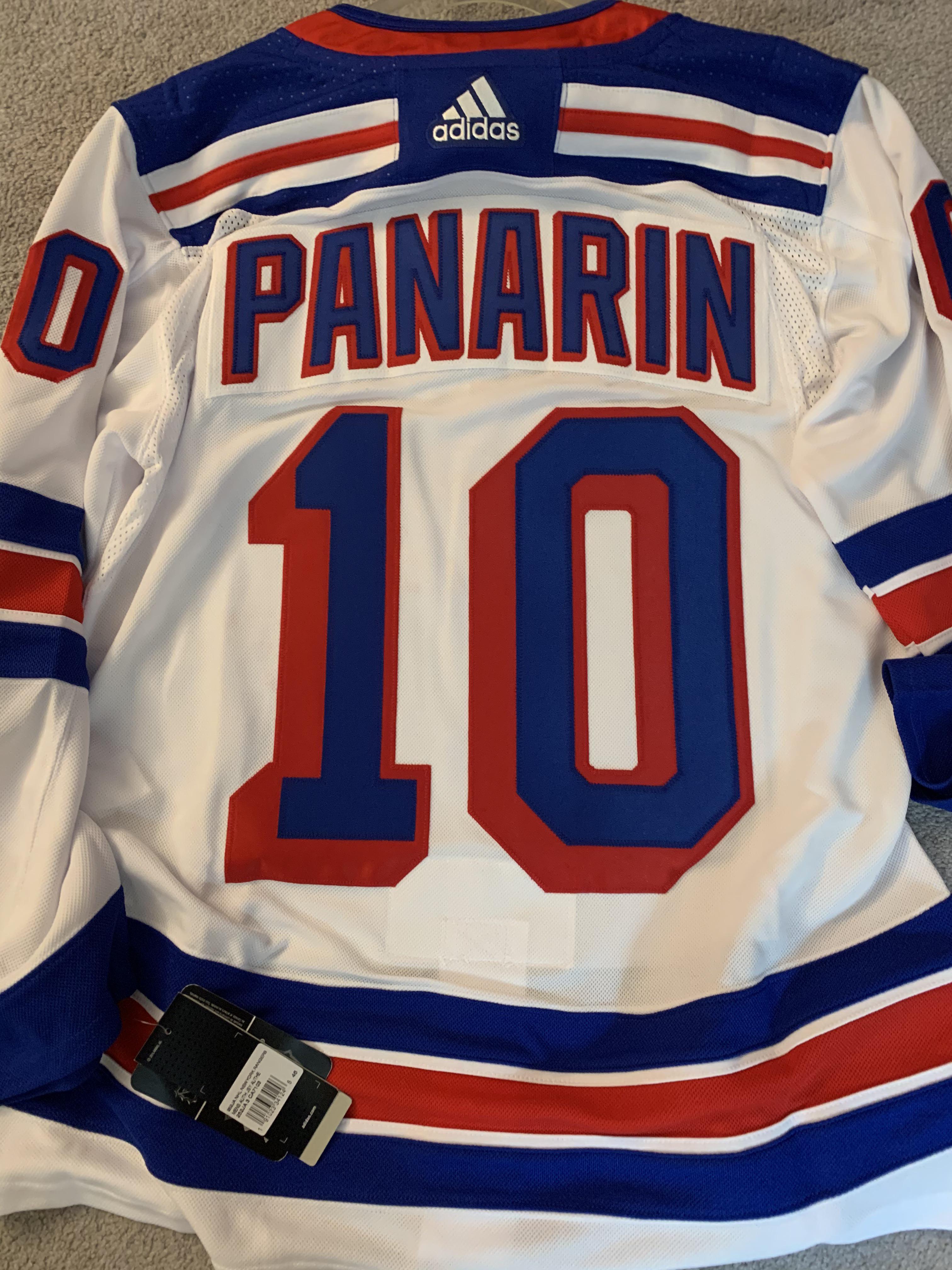 First ever Hockey Authentic mail day! Bread is good. | Scrolller