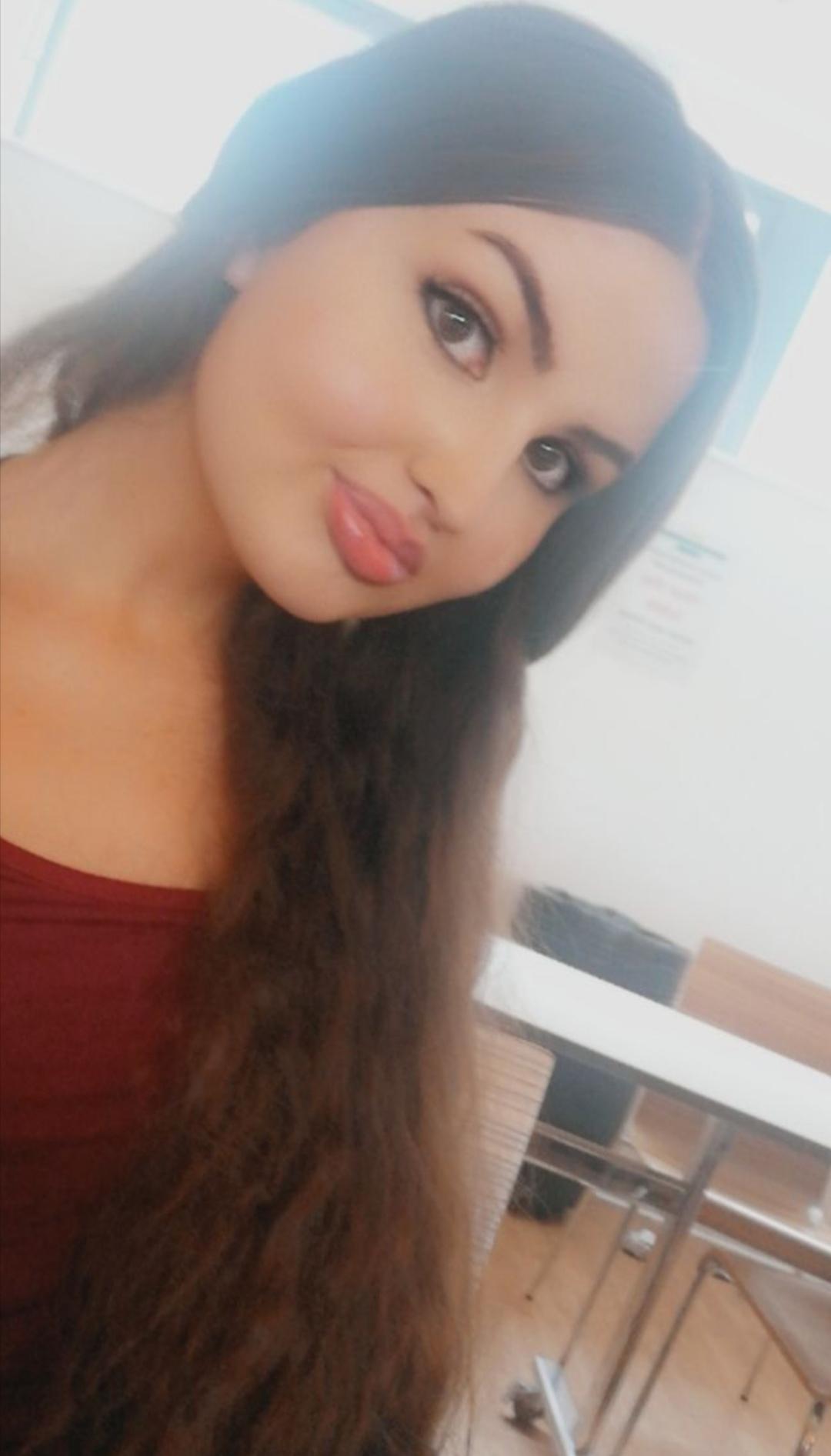 First impressions :)) | Scrolller