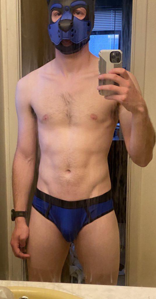 First pup photo op, better not mess this up | Scrolller