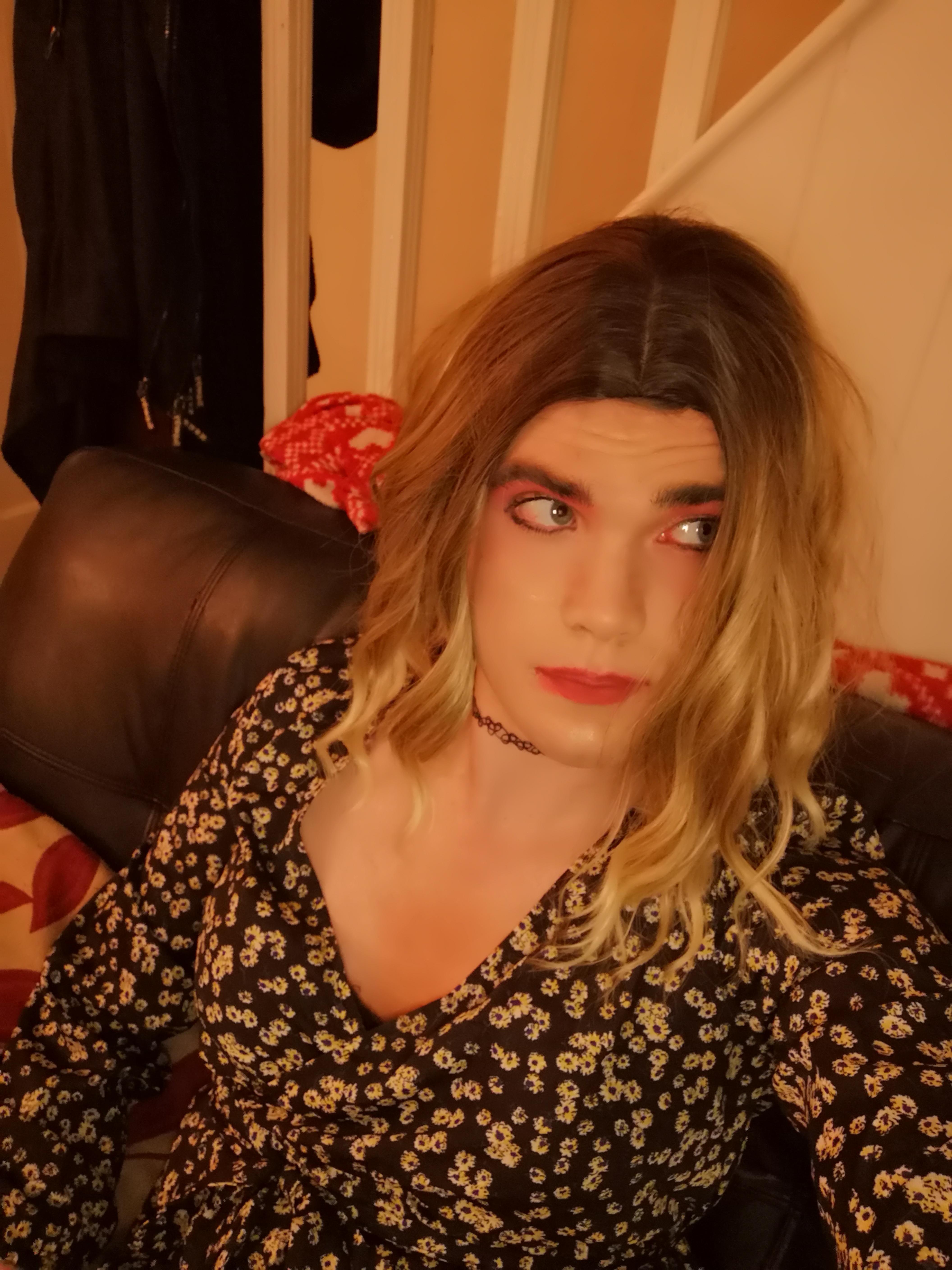 First time dressing in 2021, remind me never to leave it this long again please | Scrolller