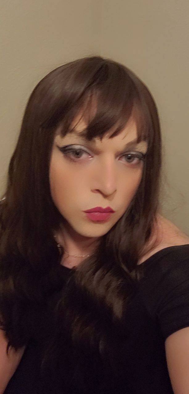 First time out in a dress | Scrolller