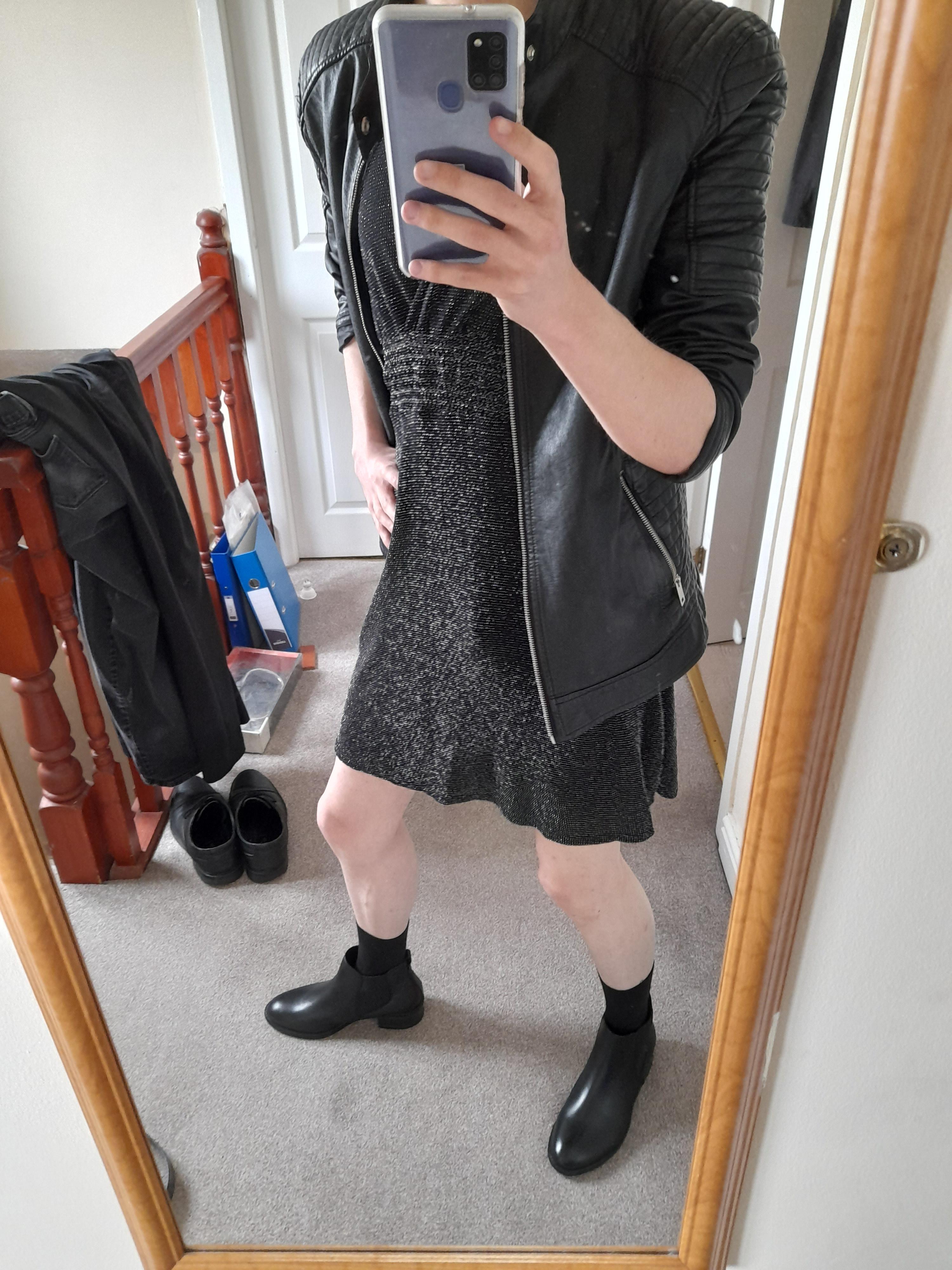 First time wearing a dress, feeling pretty good | Scrolller