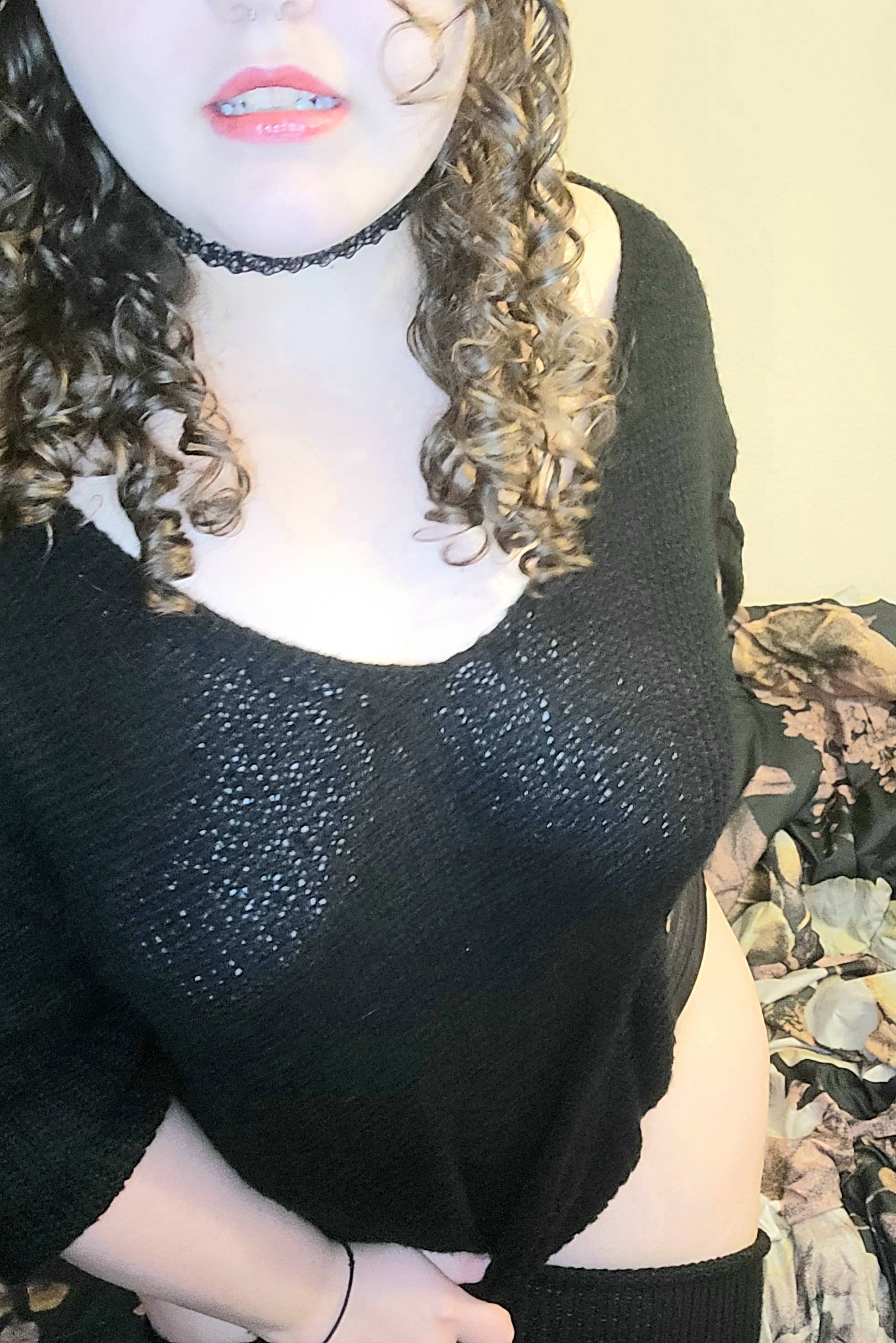 First timer, be gentle 😘 | Scrolller