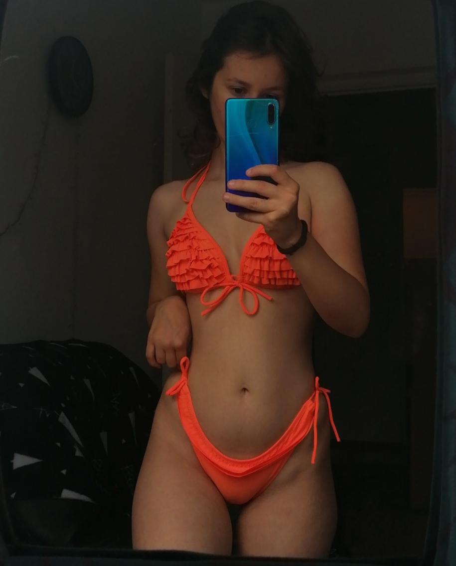 Fit but in bikini 🤭 | Scrolller