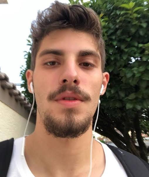 Fit Twink Here Whos Up For Sn4p Scrolller