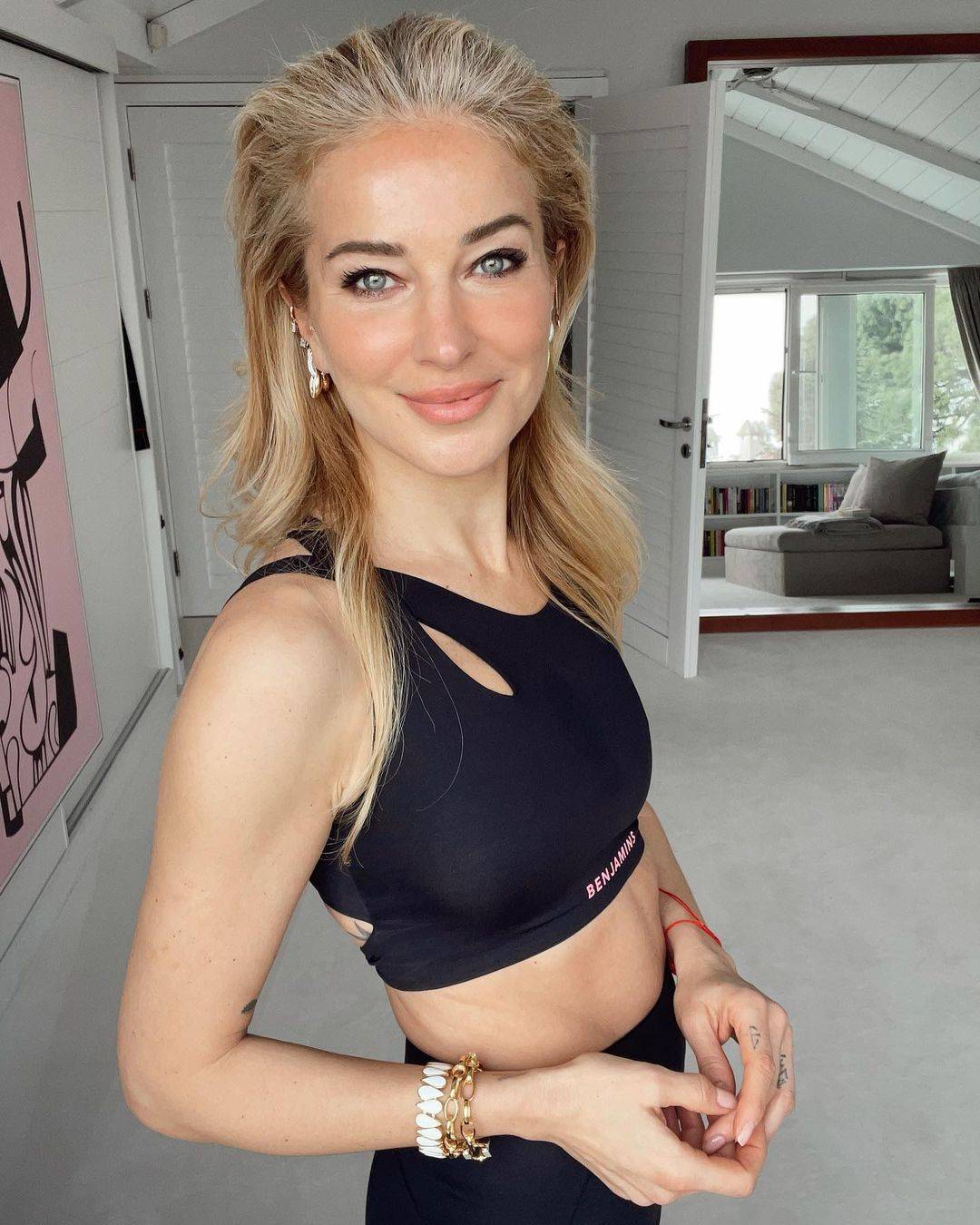 Fitness Bra Scrolller