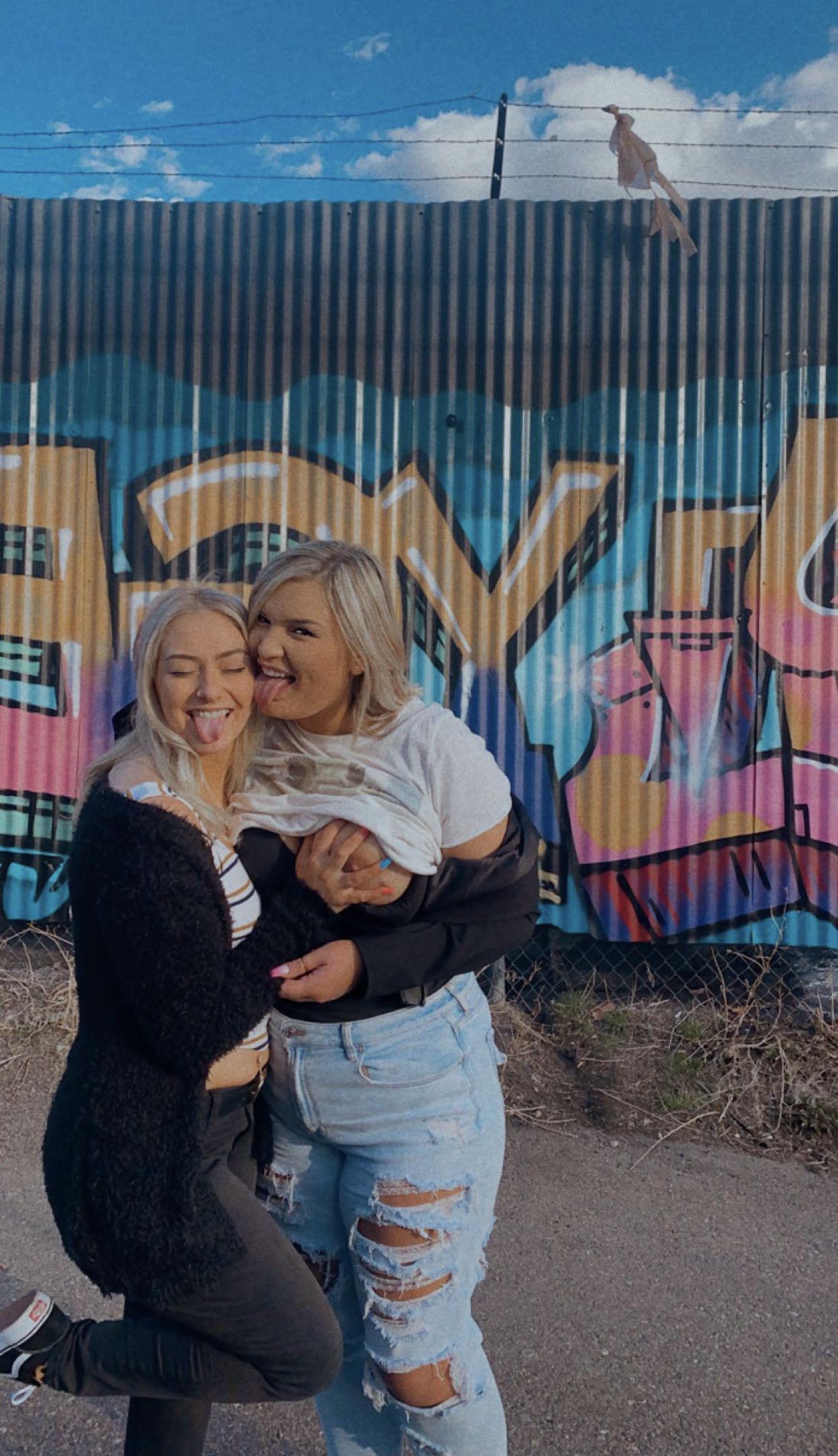 flashing is addicting & i highly recommend you start! ☺️ | Scrolller