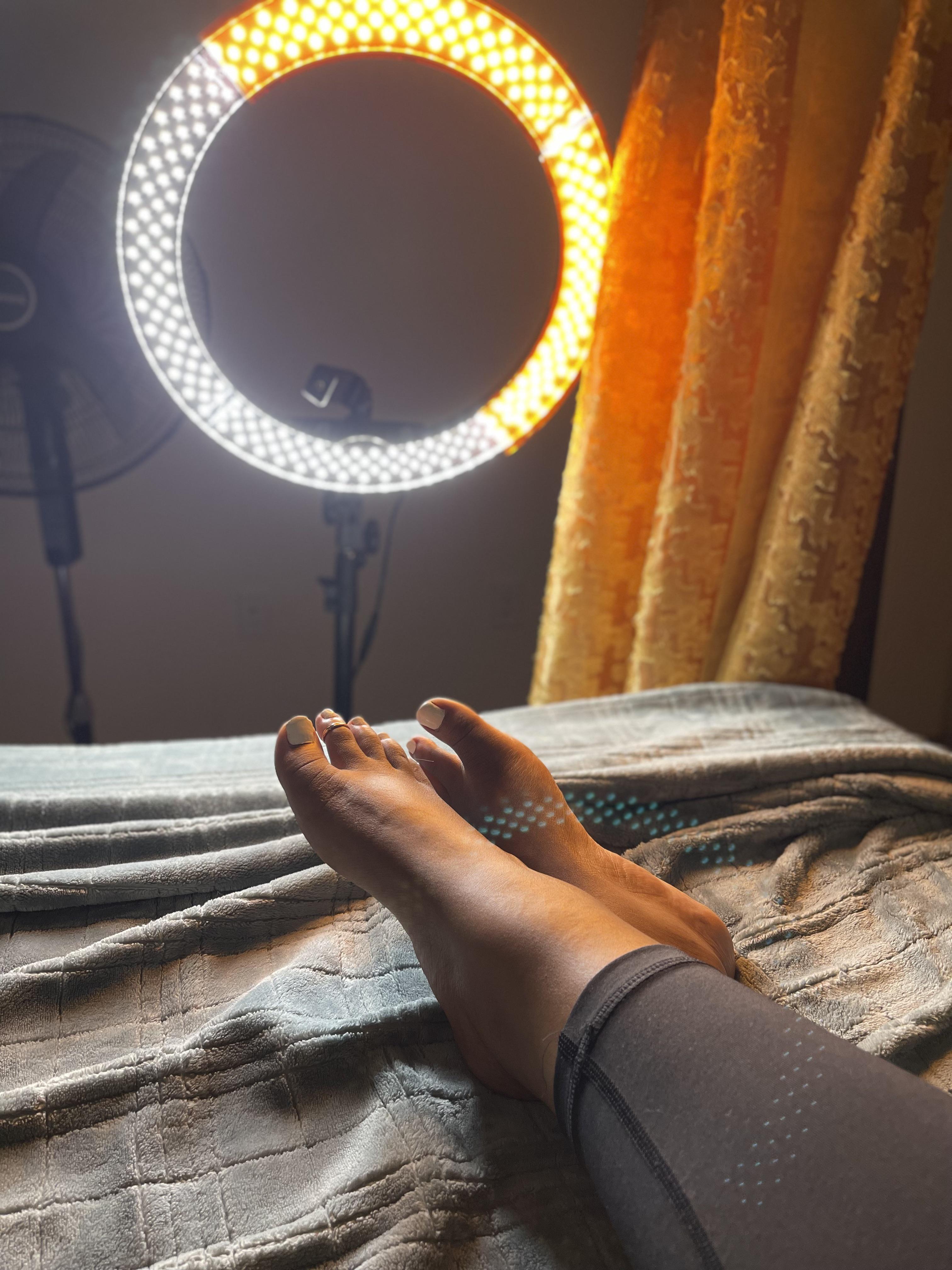 Flashing lights | Scrolller