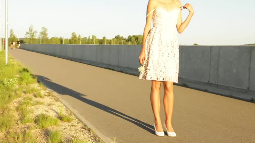 Quick Reveal | Scrolller